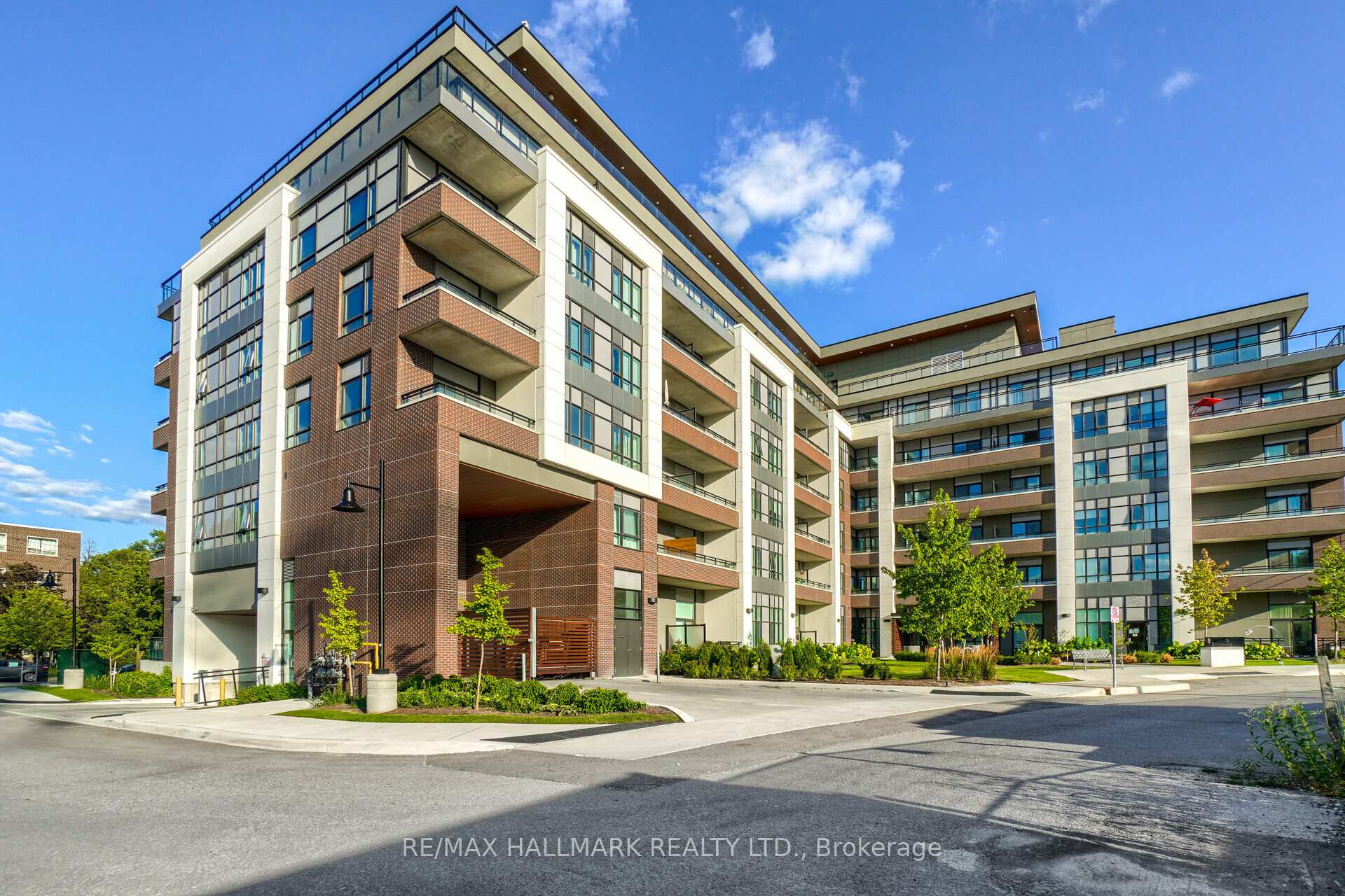 502 - 1 Neighbourhood Lane, Toronto, ON M8Y 0C2