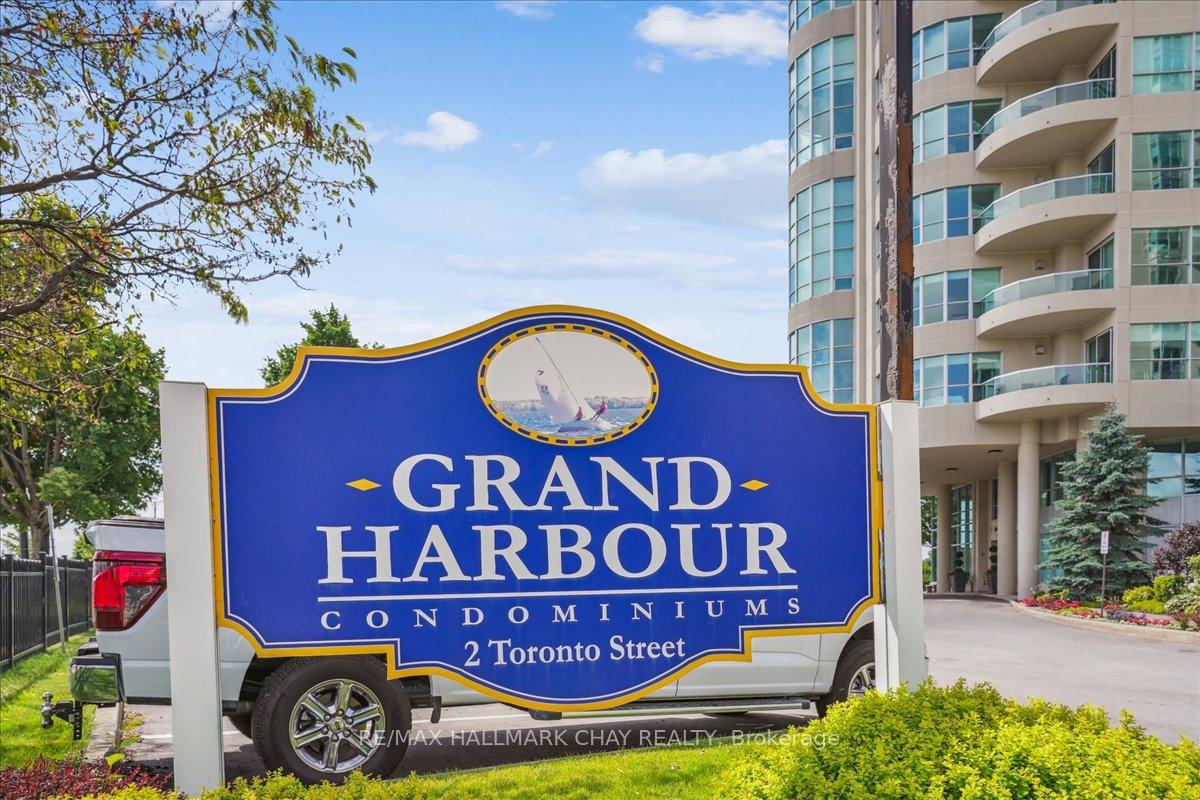 502 - 2 Toronto Street, Barrie, ON L4N 9R2