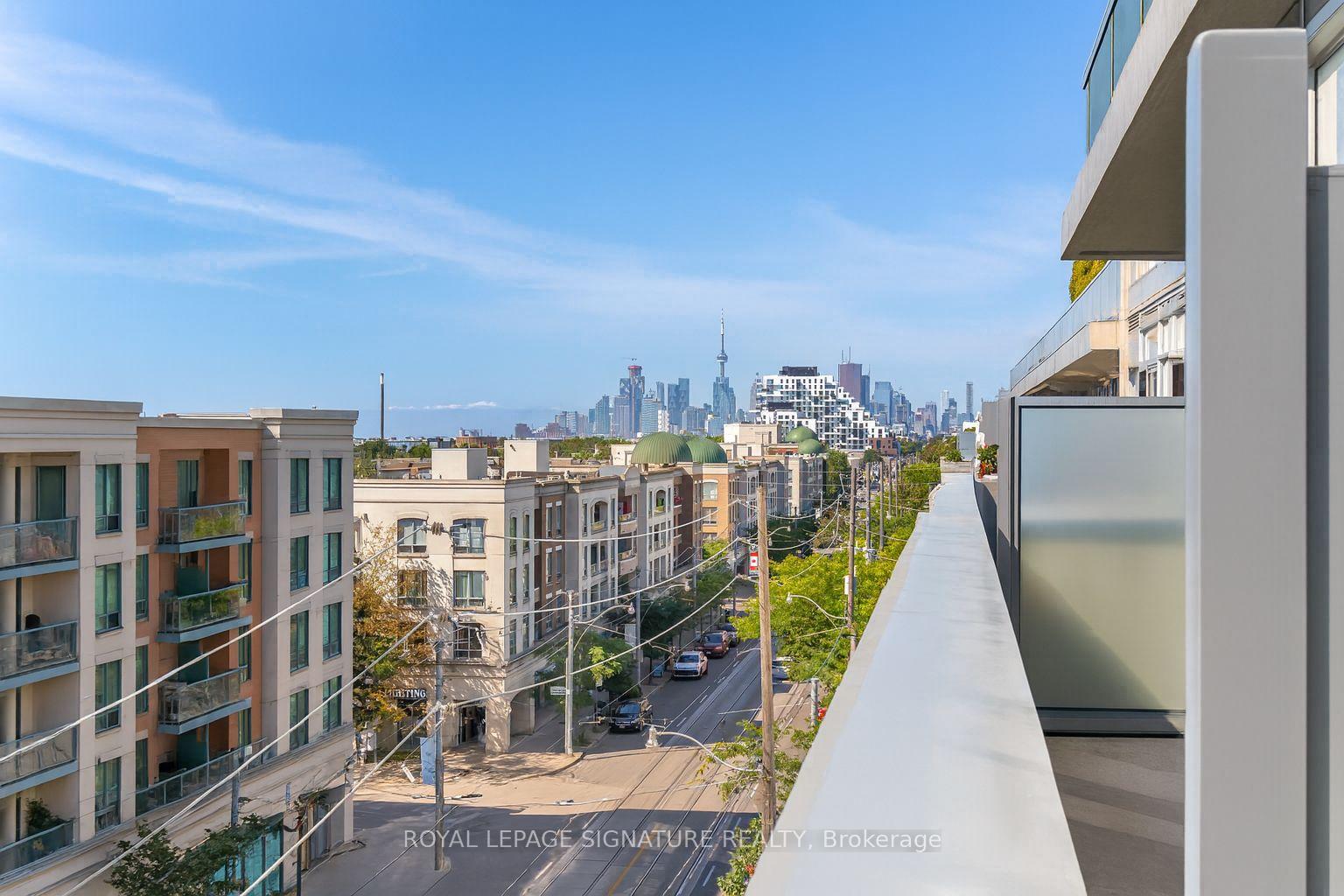 502 - 200 Woodbine Avenue, Toronto, ON M4L 3P2