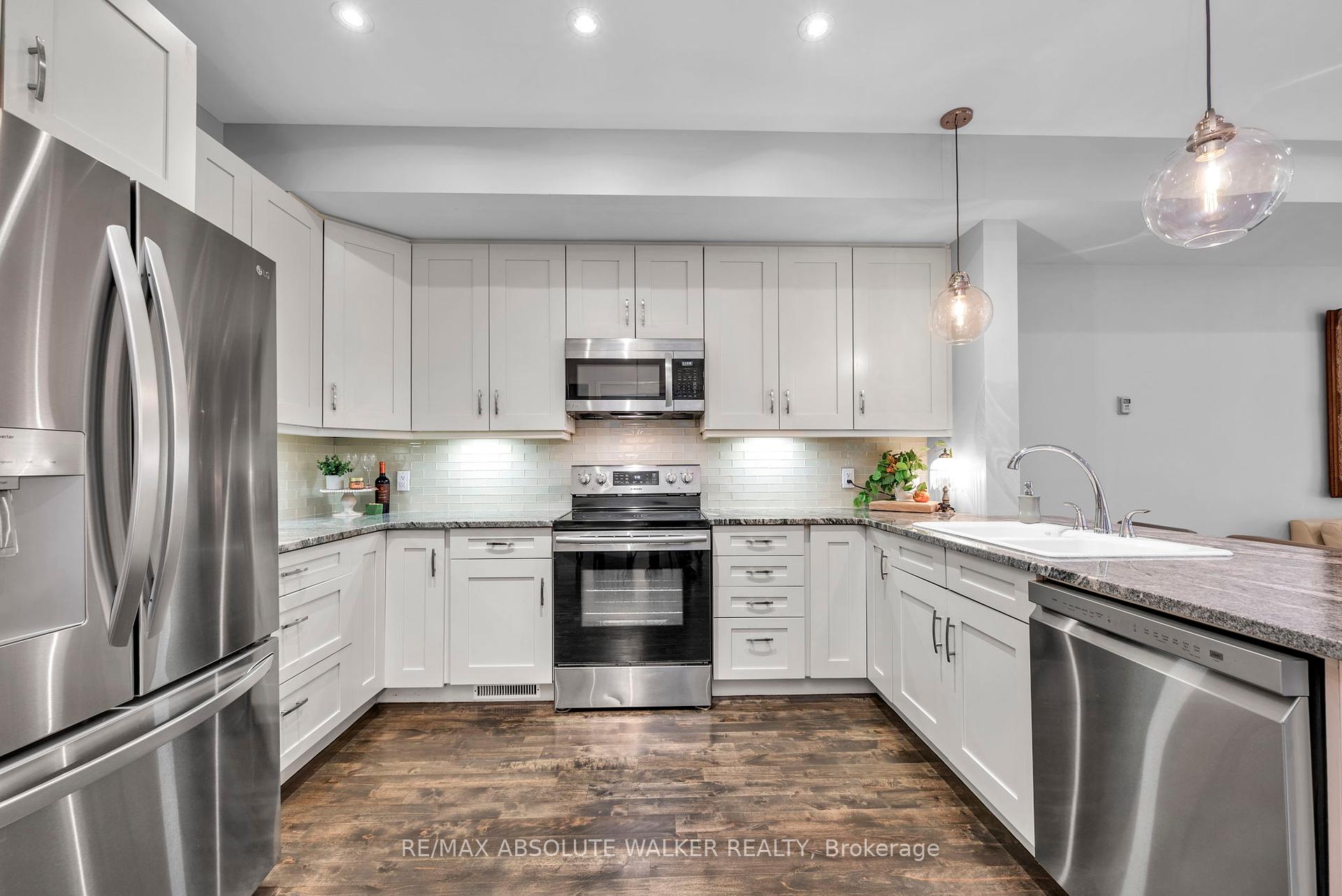 502 Moodie Drive, Bells Corners and South to Fallowfield, ON K2H 8A7