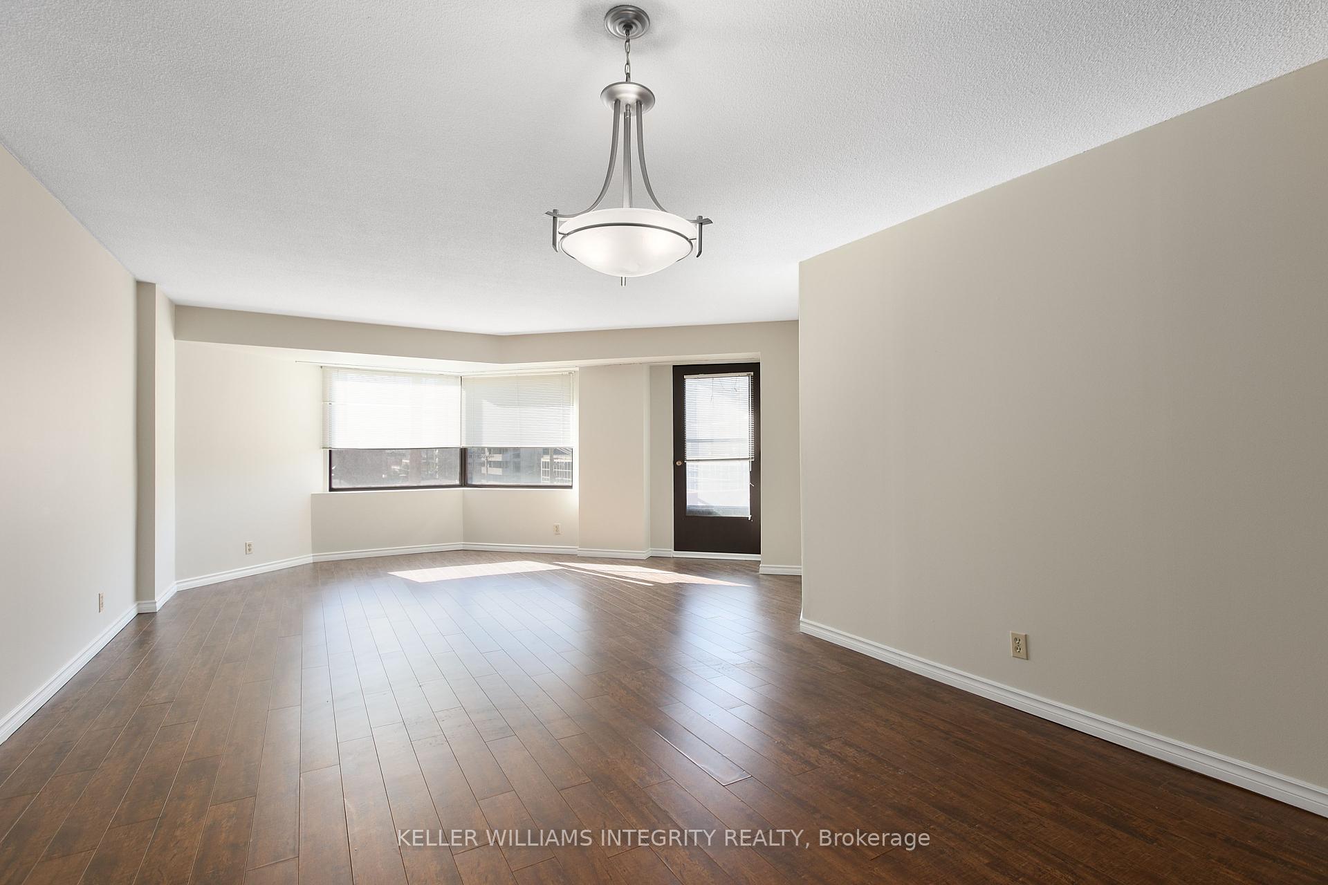 503 - 151 Bay Street, Ottawa Centre, ON K1R 7T2