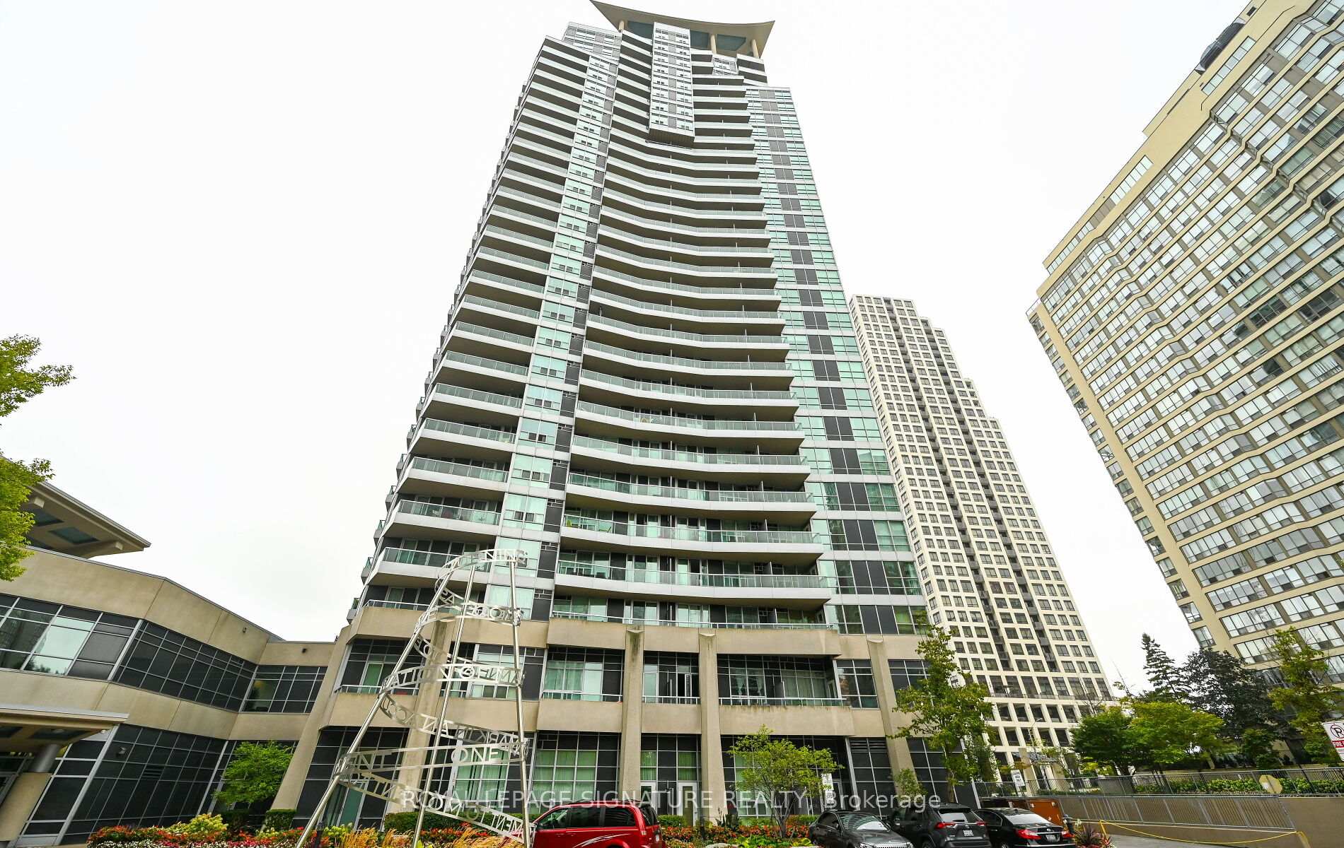 503 - 33 Elm Drive, Mississauga, ON L5B 4L2