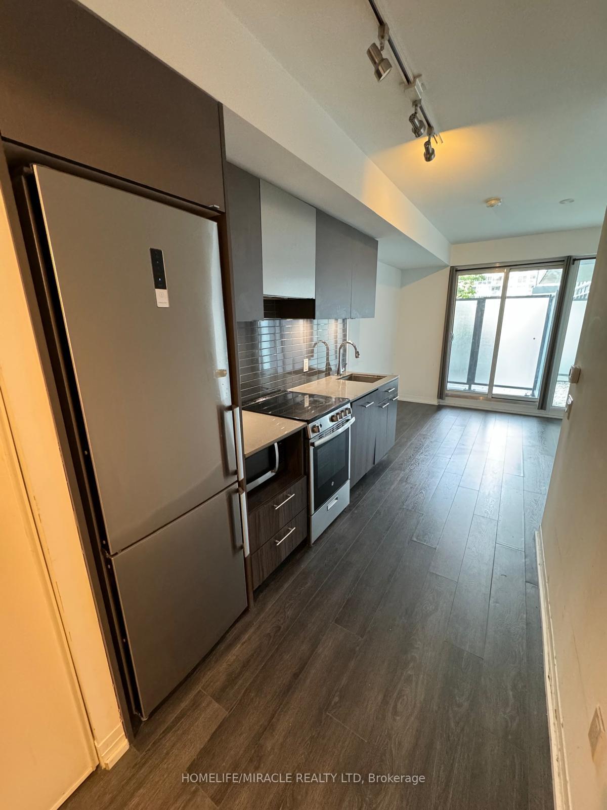 504 - 251 Jarvis Street, Toronto, ON M5B 0C3