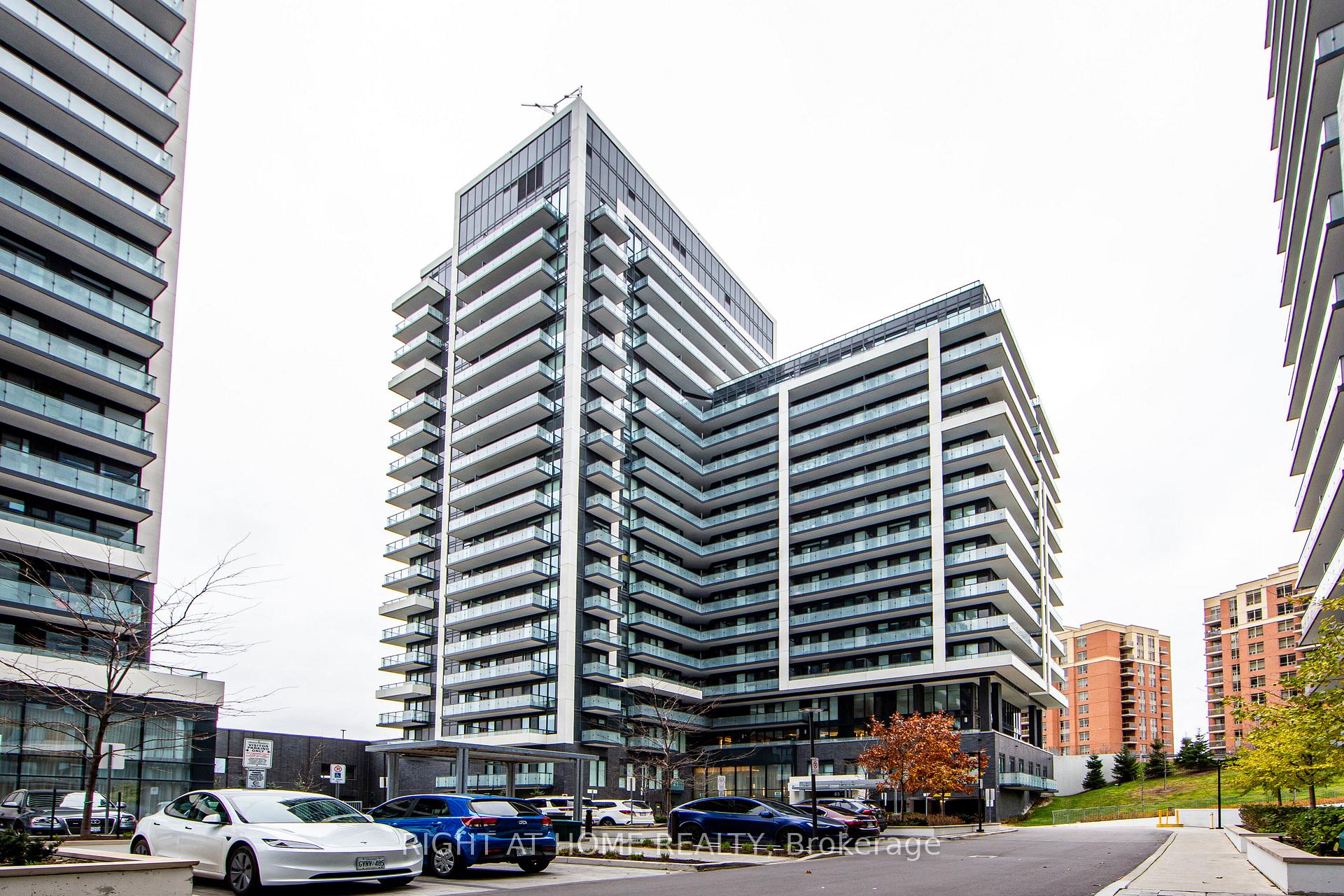 504 - 85 Oneida Crescent, Richmond Hill, ON L4B 0H4