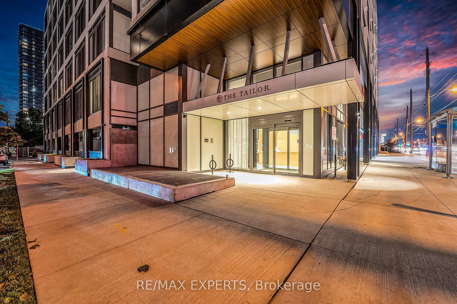 505 - 1195 The Queensway Street, Toronto, ON M8Z 1R6