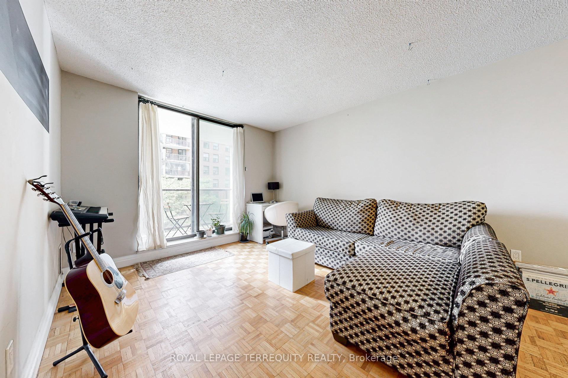 506 - 250 Jarvis Street, Toronto, ON M5B 2L2