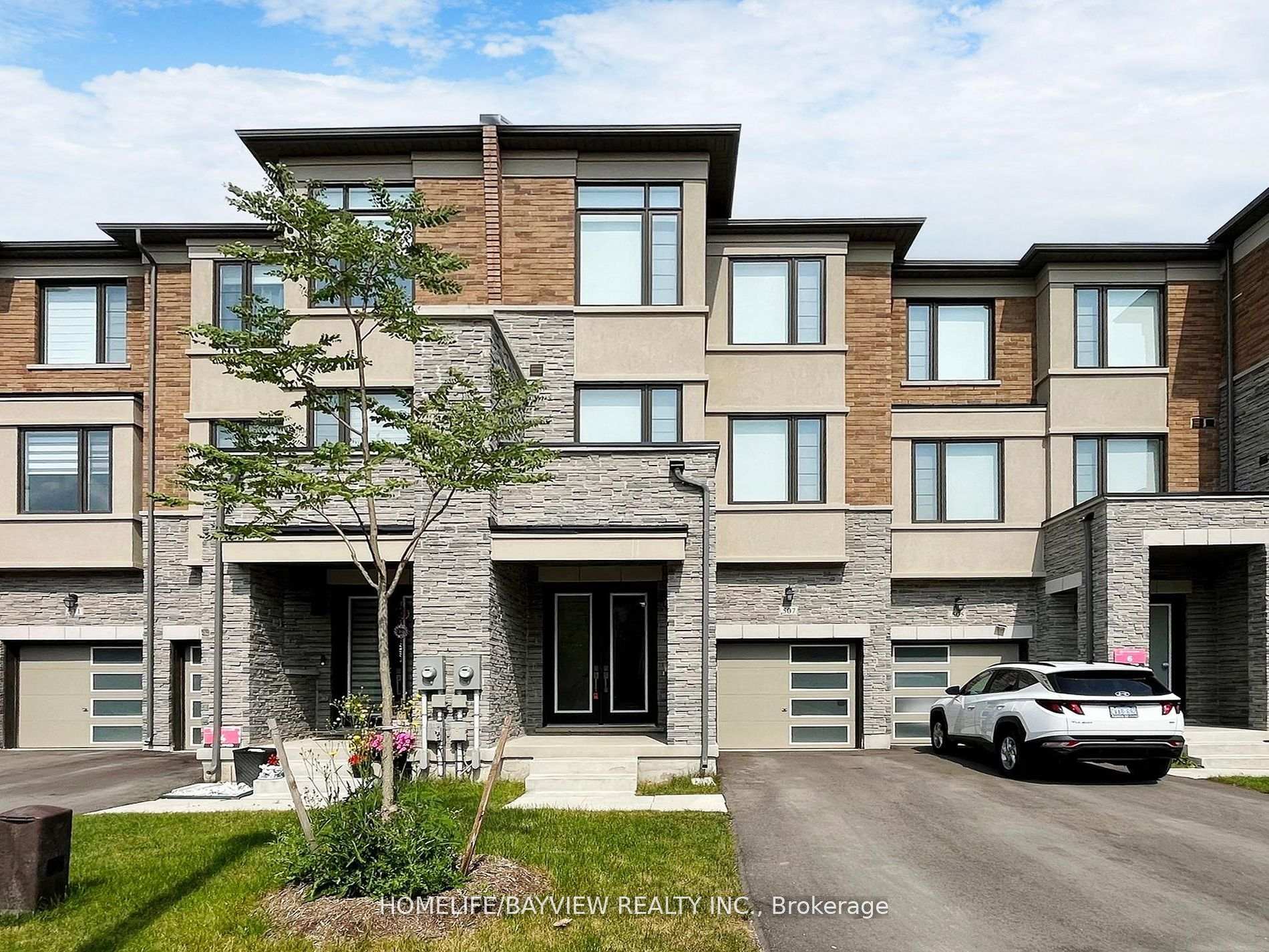 507 New England Court, Newmarket, ON L3X 2Z1