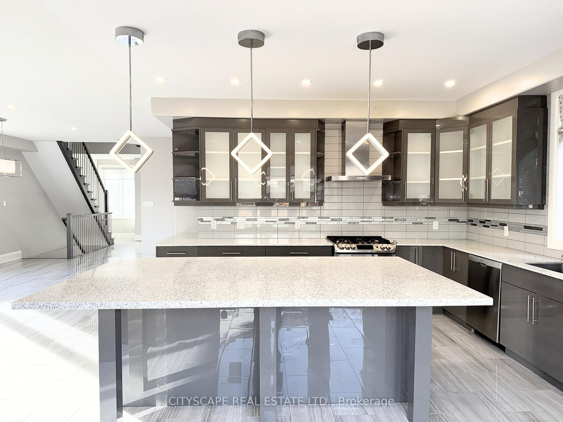 5074 Kalar Road, Niagara Falls, ON L2H 1T2