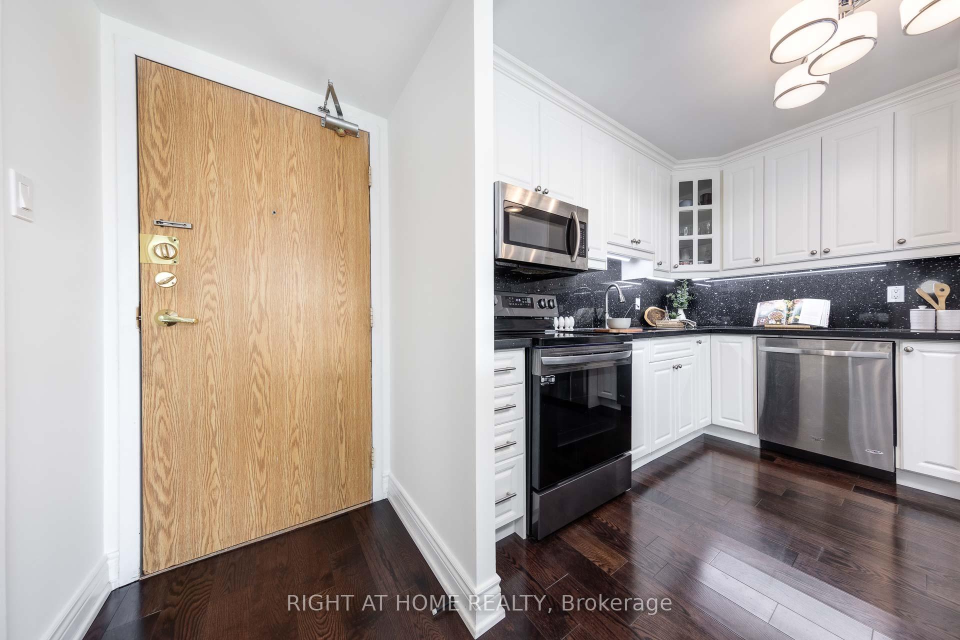 508 - 20 Fashion Roseway, Toronto, ON M2N 6B5