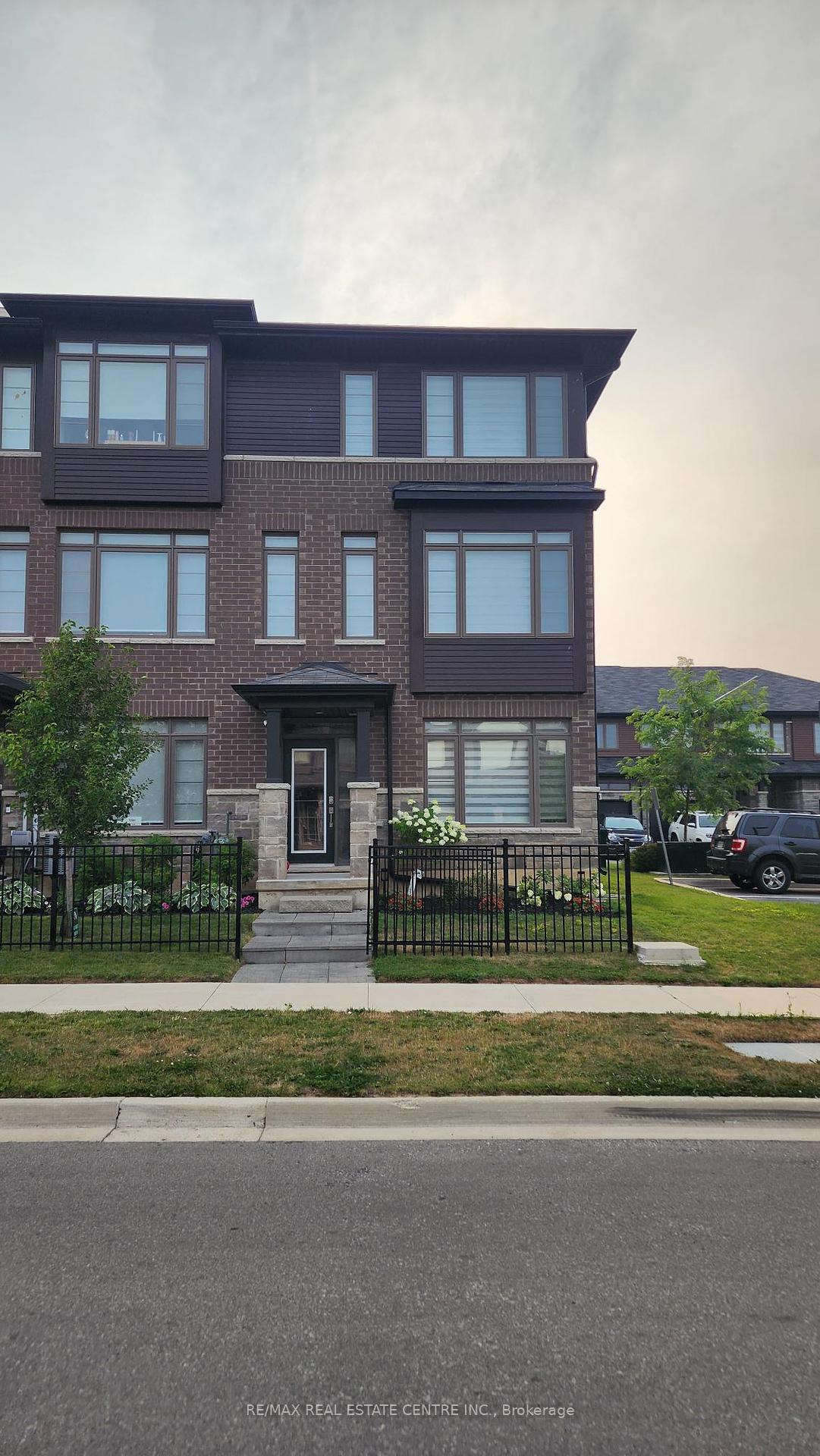 14 - 5080 Connor Drive, Lincoln, ON L3J 0T3