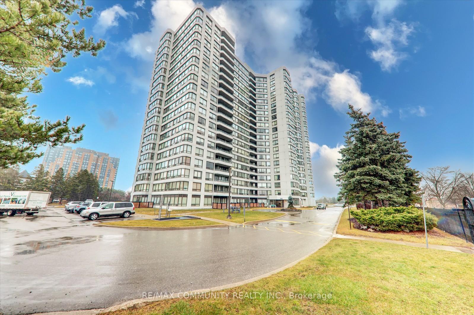 509 - 300 Alton Towers Circle, Toronto, ON M1V 4X9