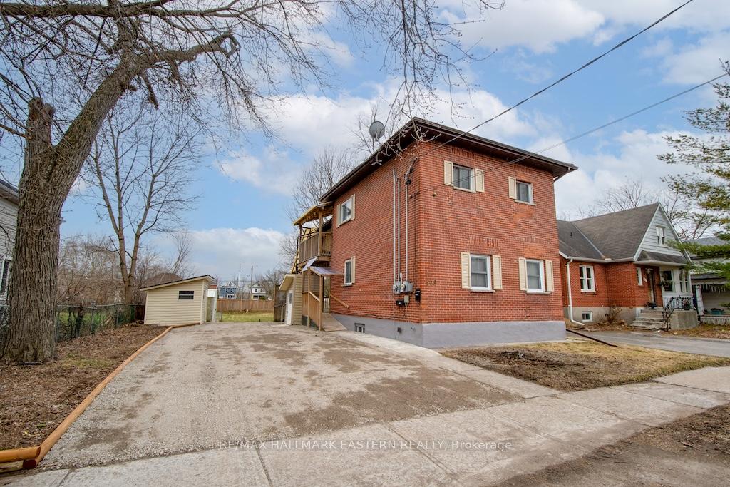 509 Parnell Street, Peterborough Central, ON K9J 4J3