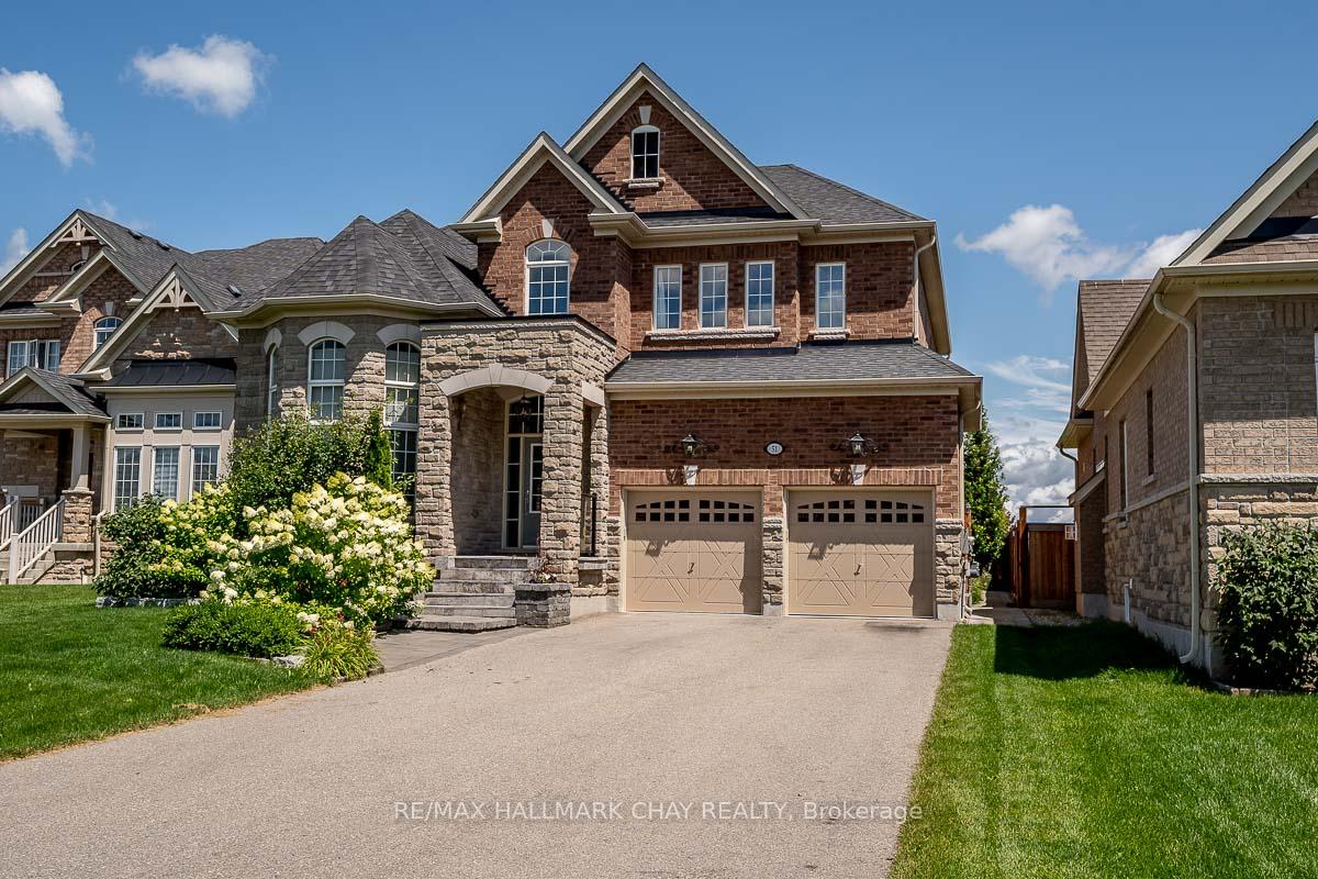 51 Cloverhill Crescent, Innisfil, ON L0L 1L0