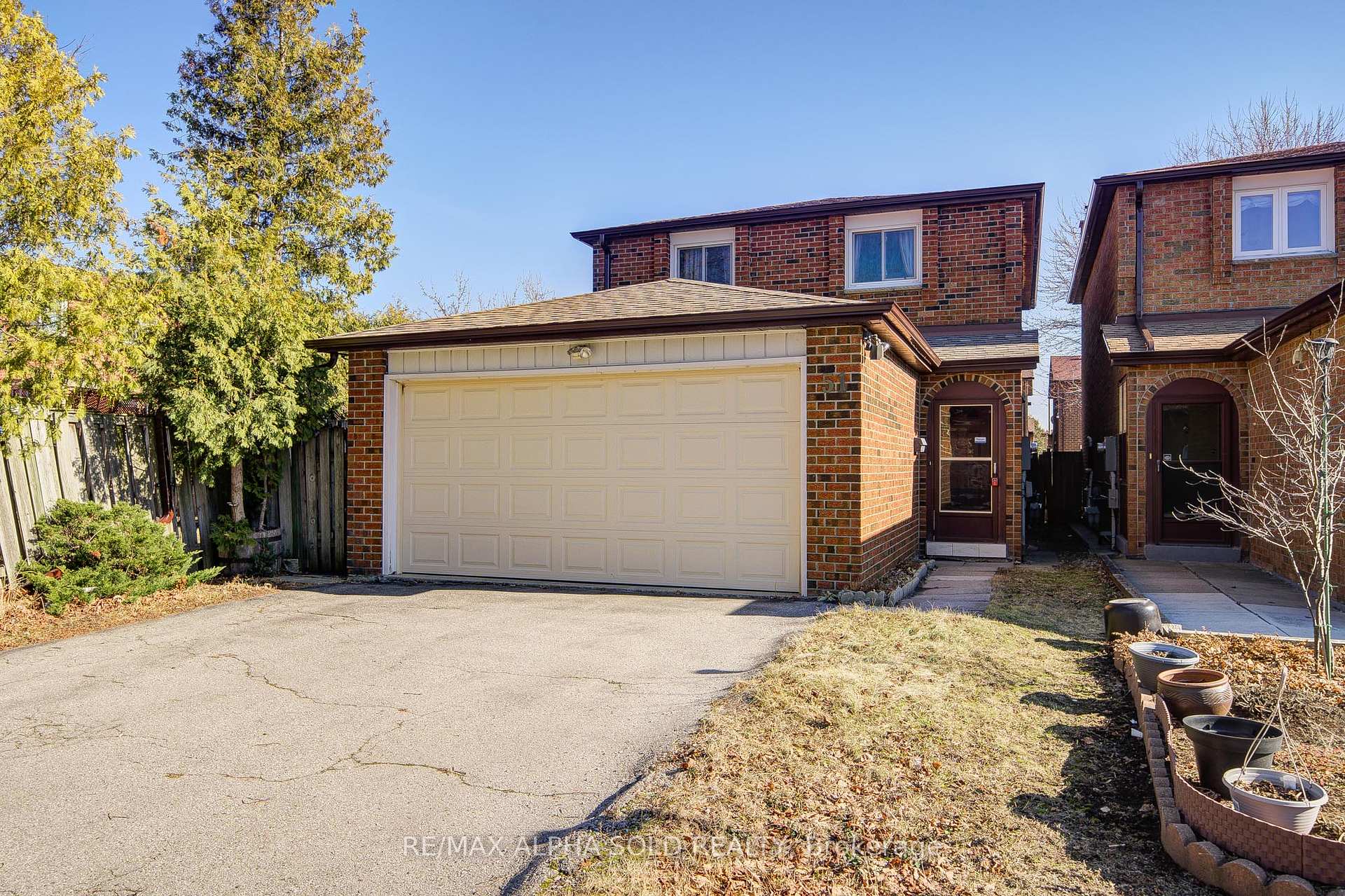 51 Debden Road, Markham, ON L3R 6W6