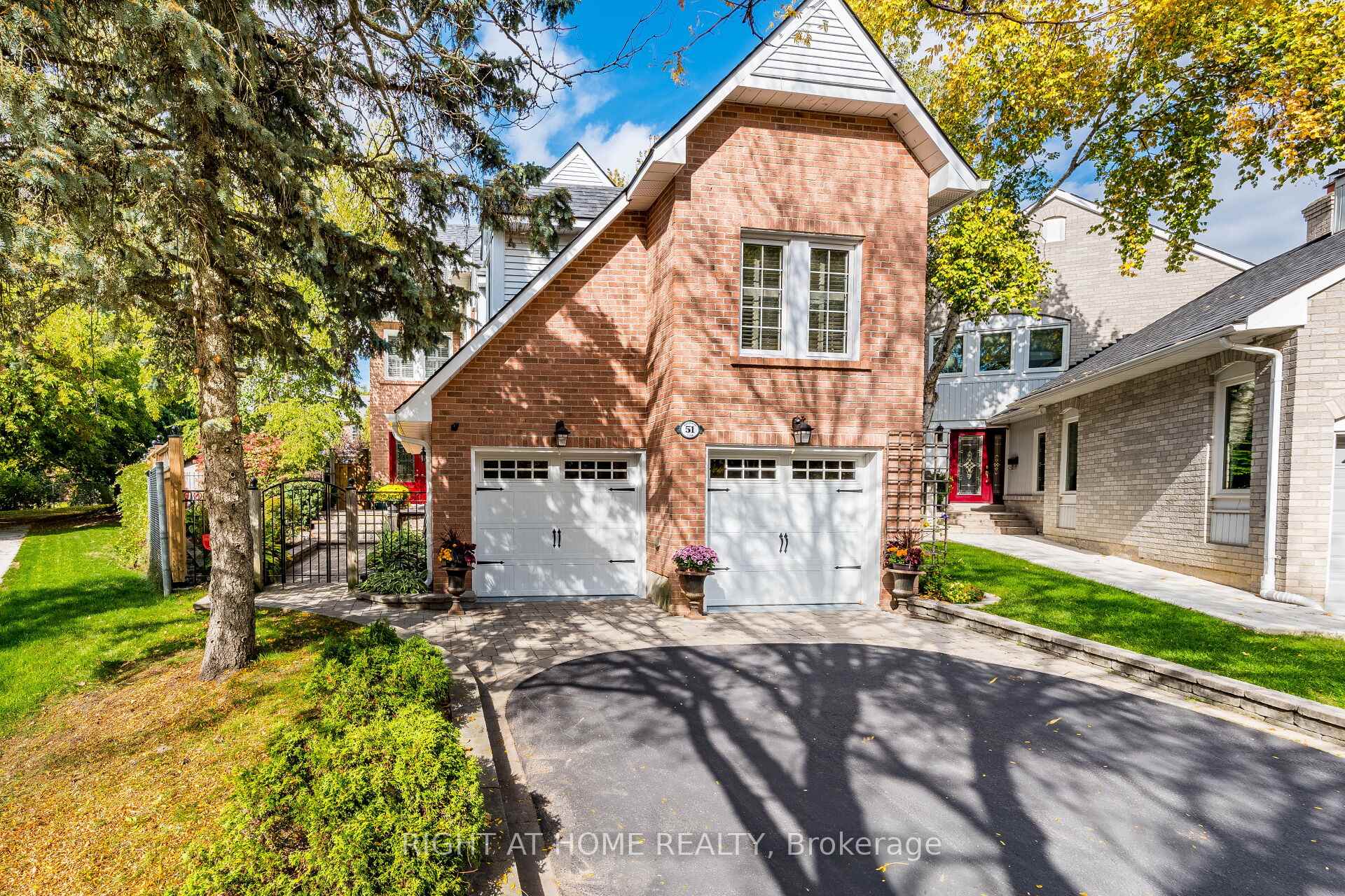 51 Redwood Lane, Markham, ON L3R 3Z1