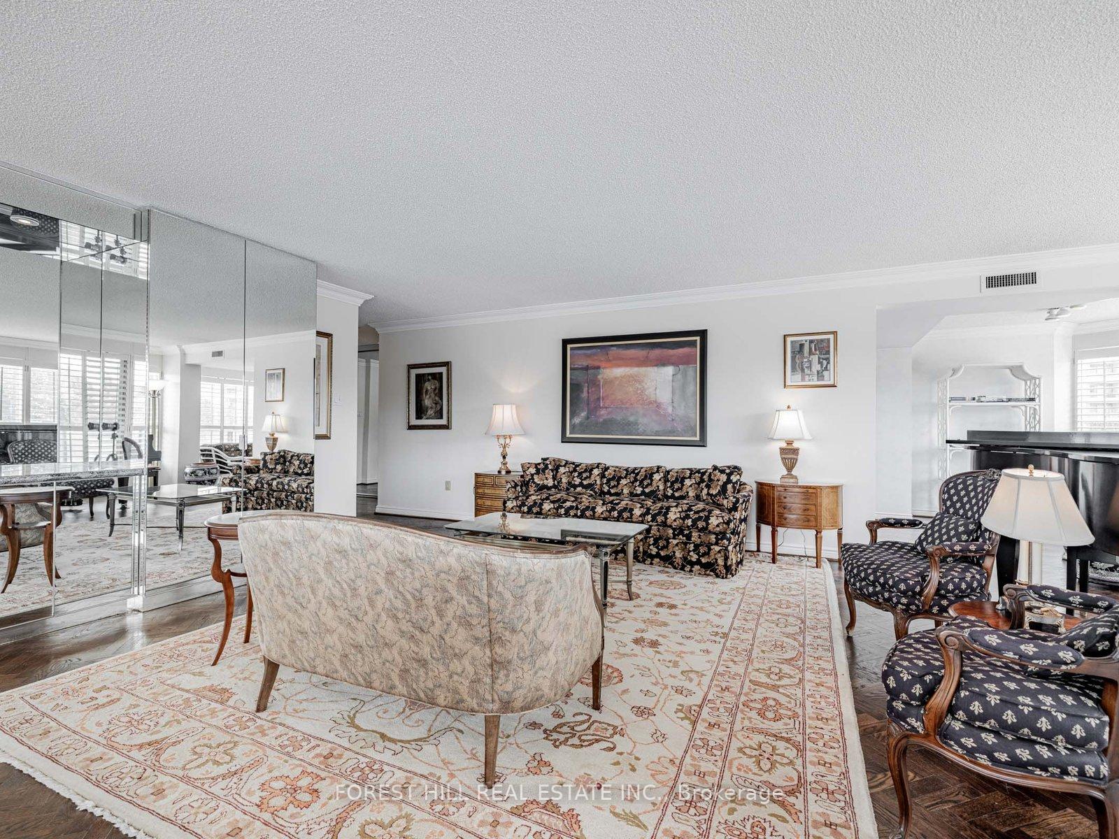 510 - 1 Clark Avenue W, Vaughan, ON L4J 7Y6