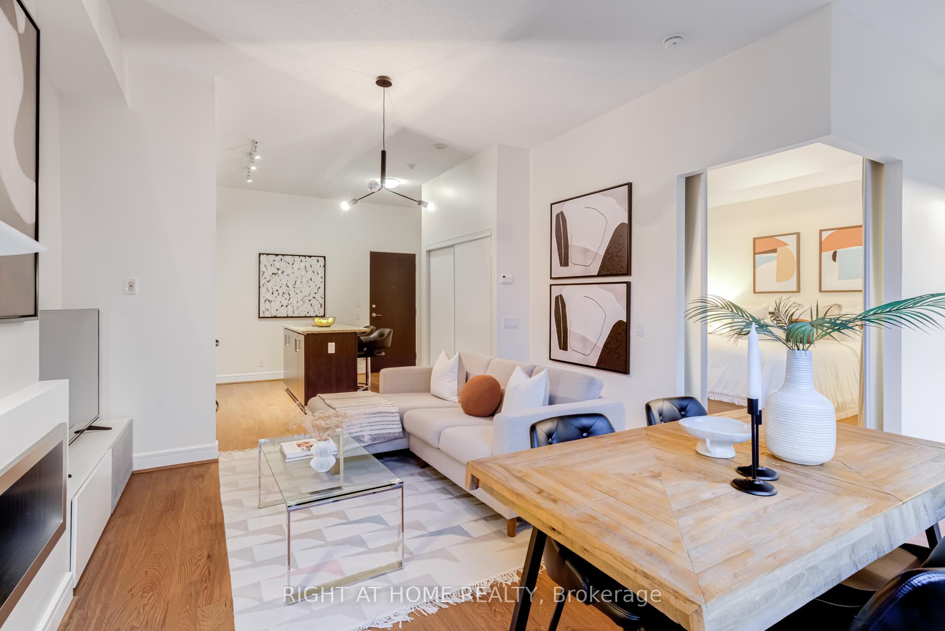 510 - 112 George Street, Toronto, ON M5A 2M5