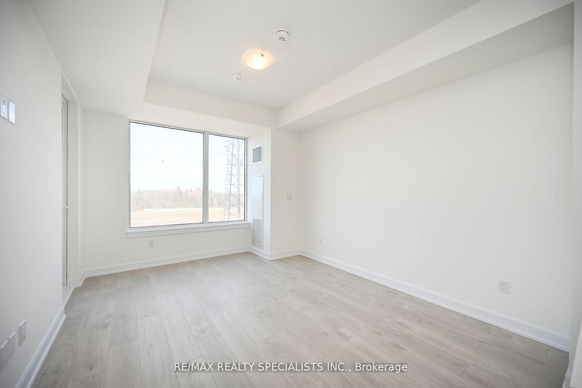 510 - 3220 William Colston Avenue, Oakville, ON L6H 7X9