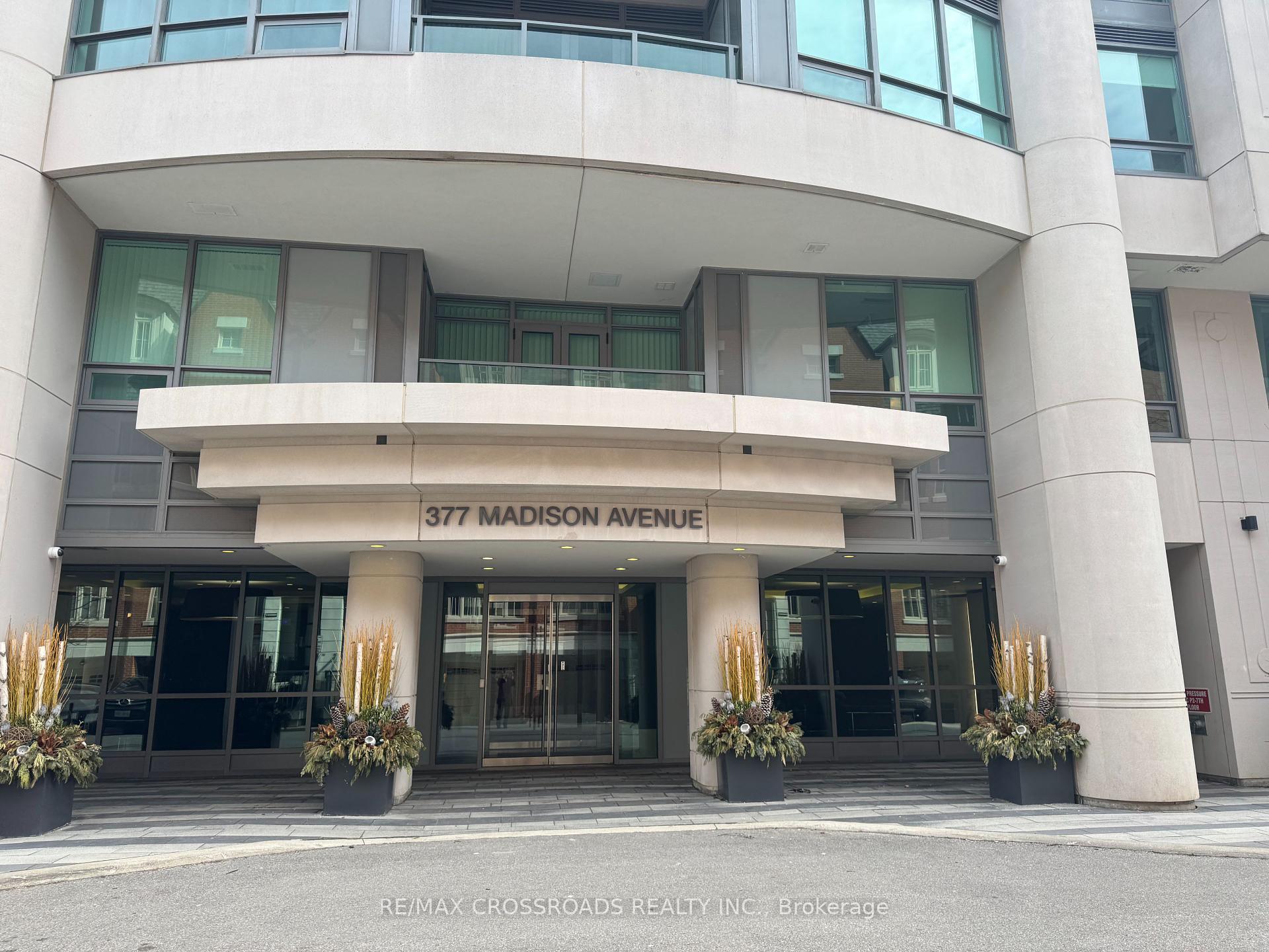 510 - 377 Madison Avenue, Toronto, ON M4V 3E1