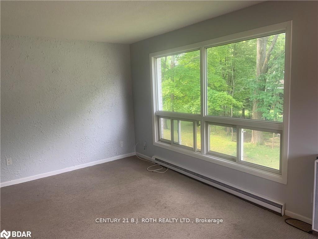 4 - 510 MUSKOKA BEACH Road, Gravenhurst, ON P1P 1N2