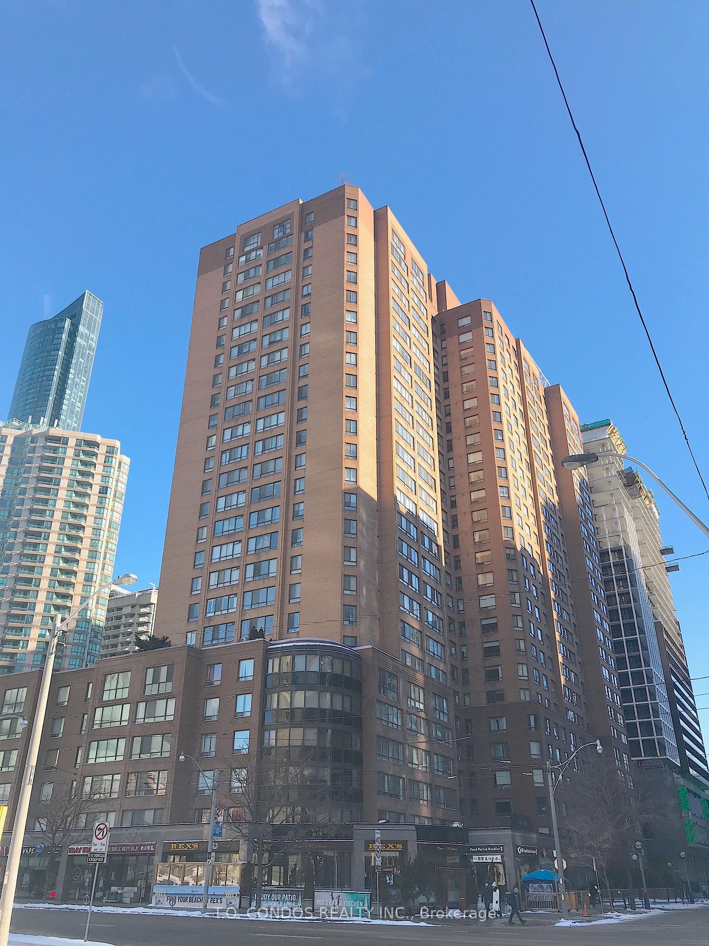 511 - 633 Bay Street, Toronto, ON M5G 2G4