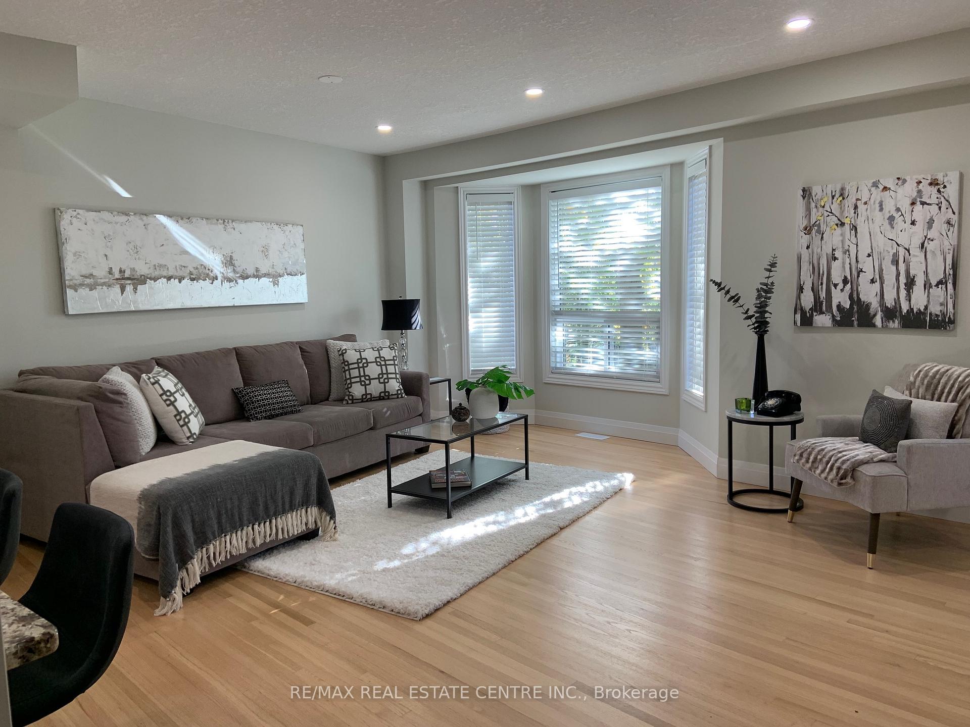 6 - 511 Oakvale Drive, Waterloo, ON N2T 2G6