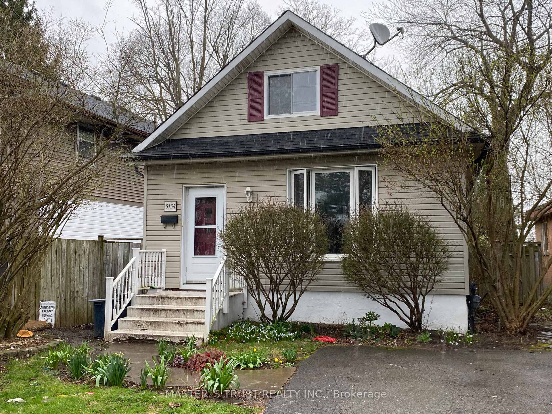 5134 Ontario Avenue, Niagara Falls, ON L2E 3S2