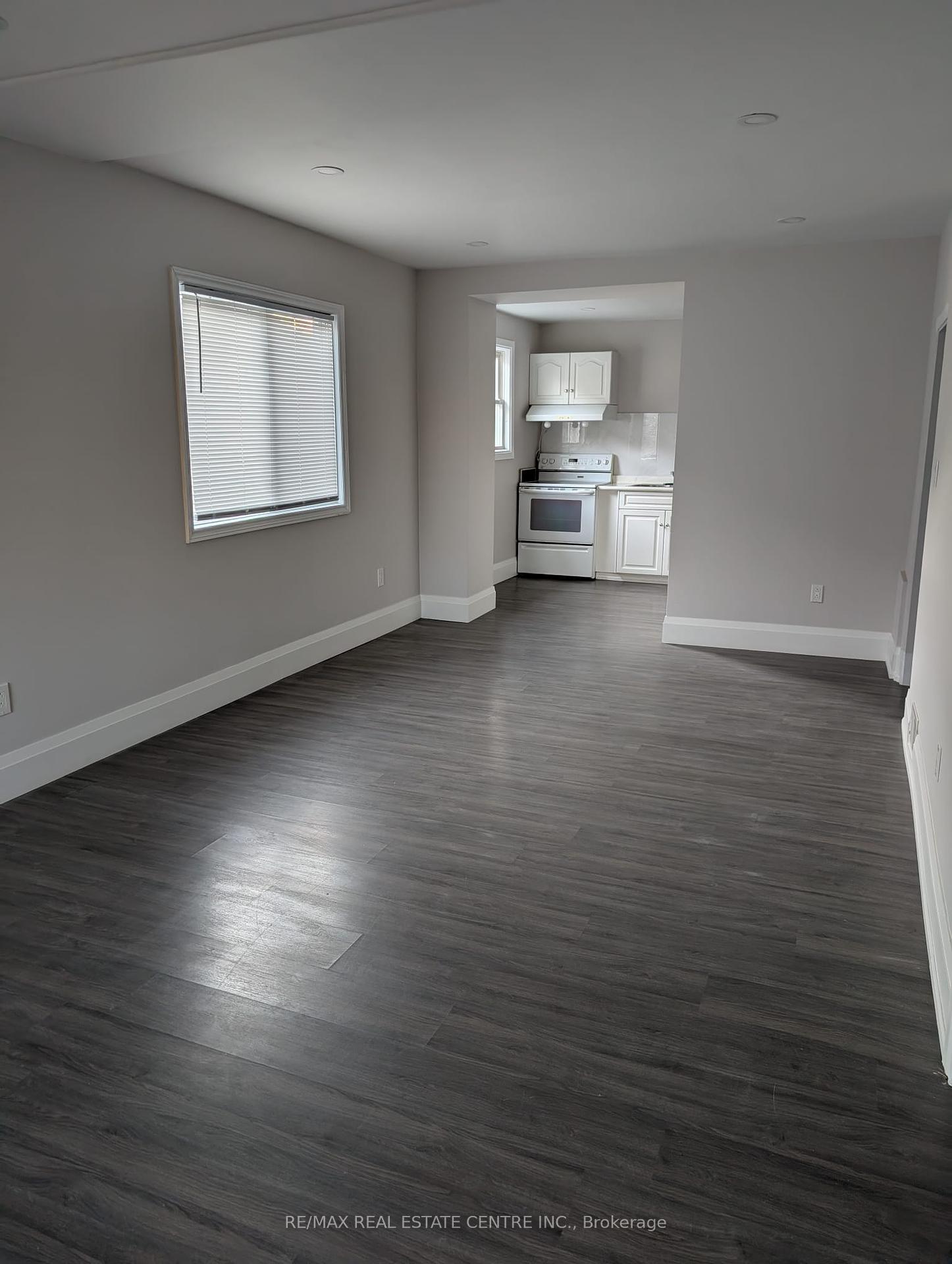 5145 Kitchener Street, Niagara Falls, ON L2G 1B1