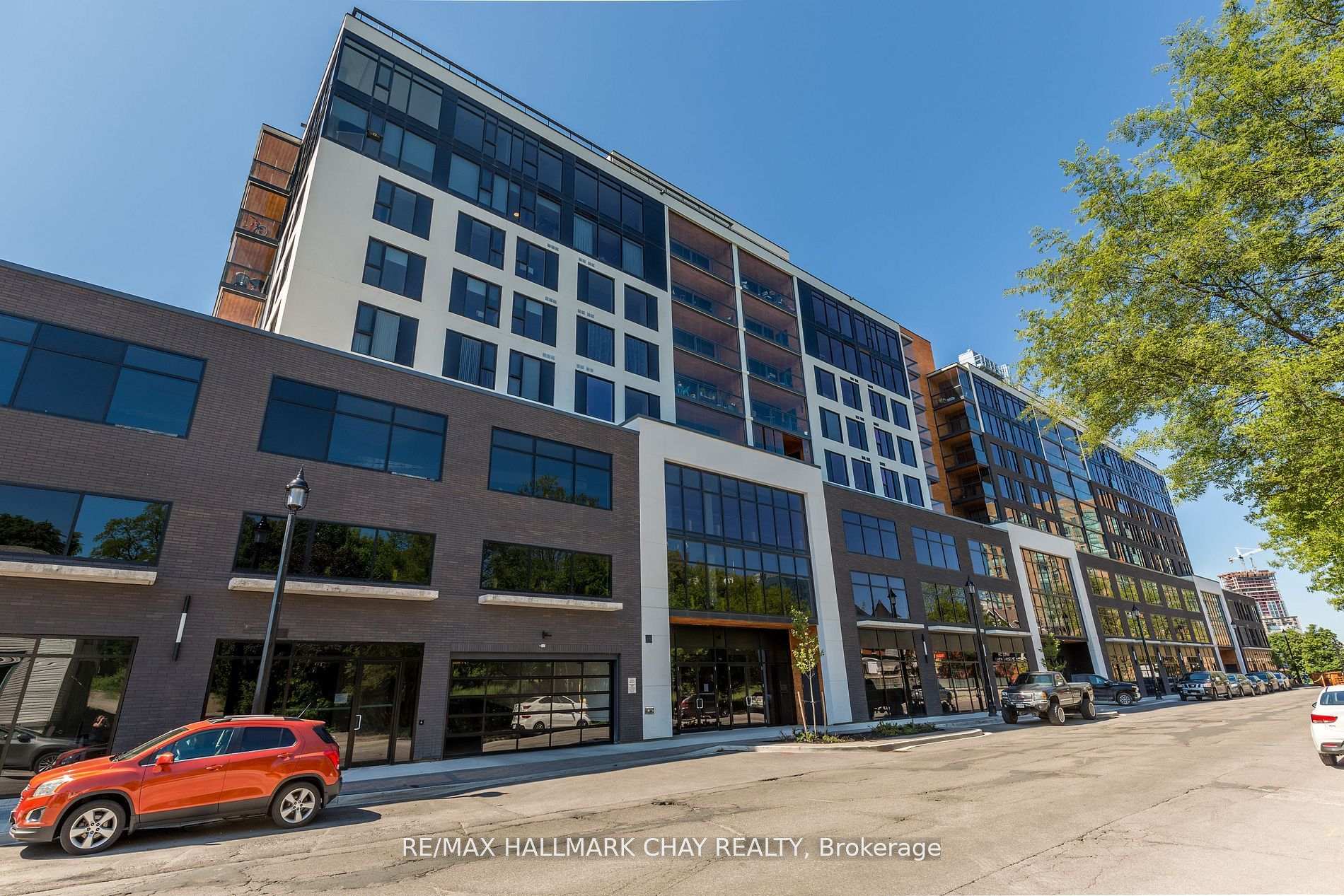 515 - 185 Dunlop Street, Barrie, ON L4M 1B2