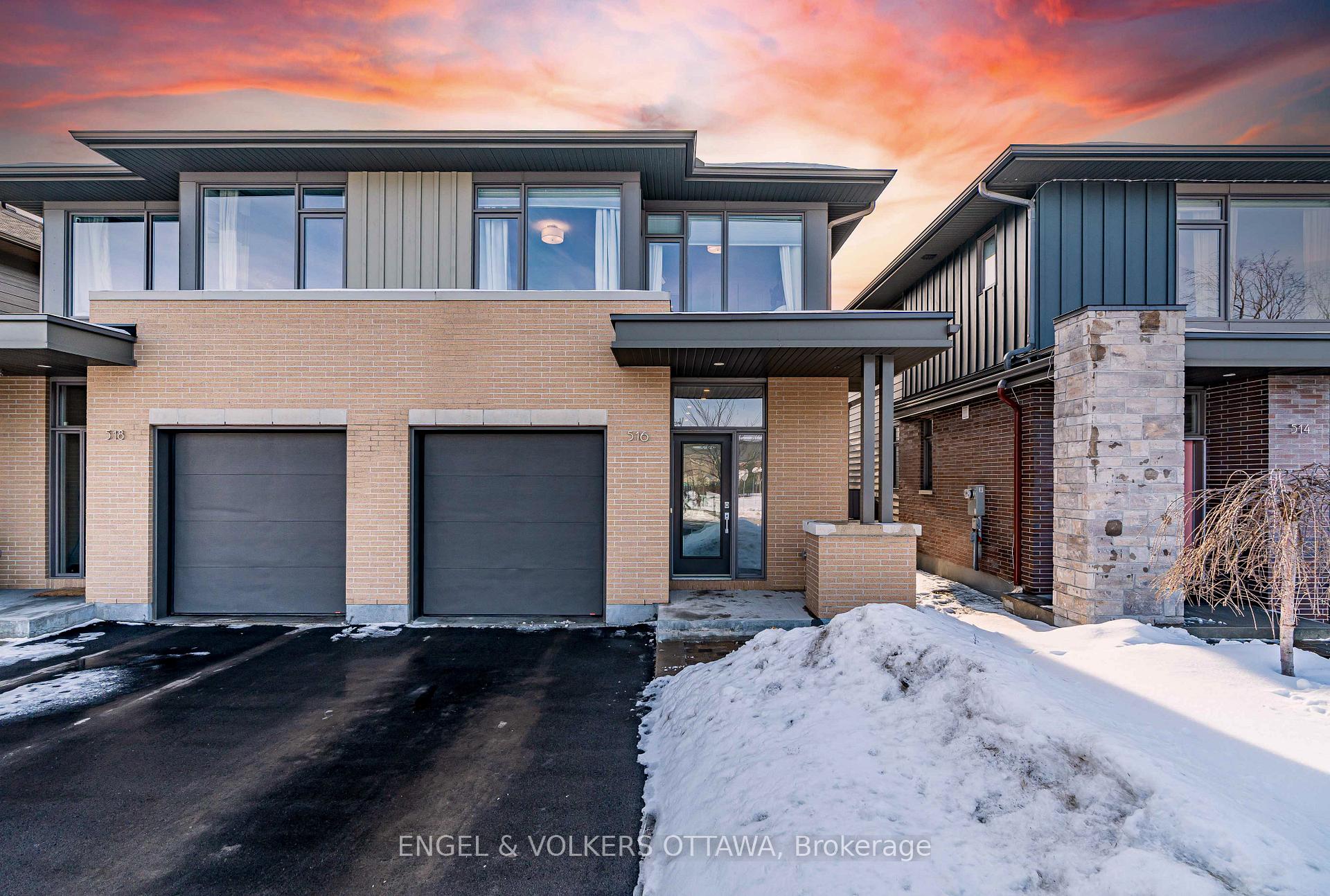516 Chene Way, Manor Park - Cardinal Glen and Area, ON K1K 4Y9