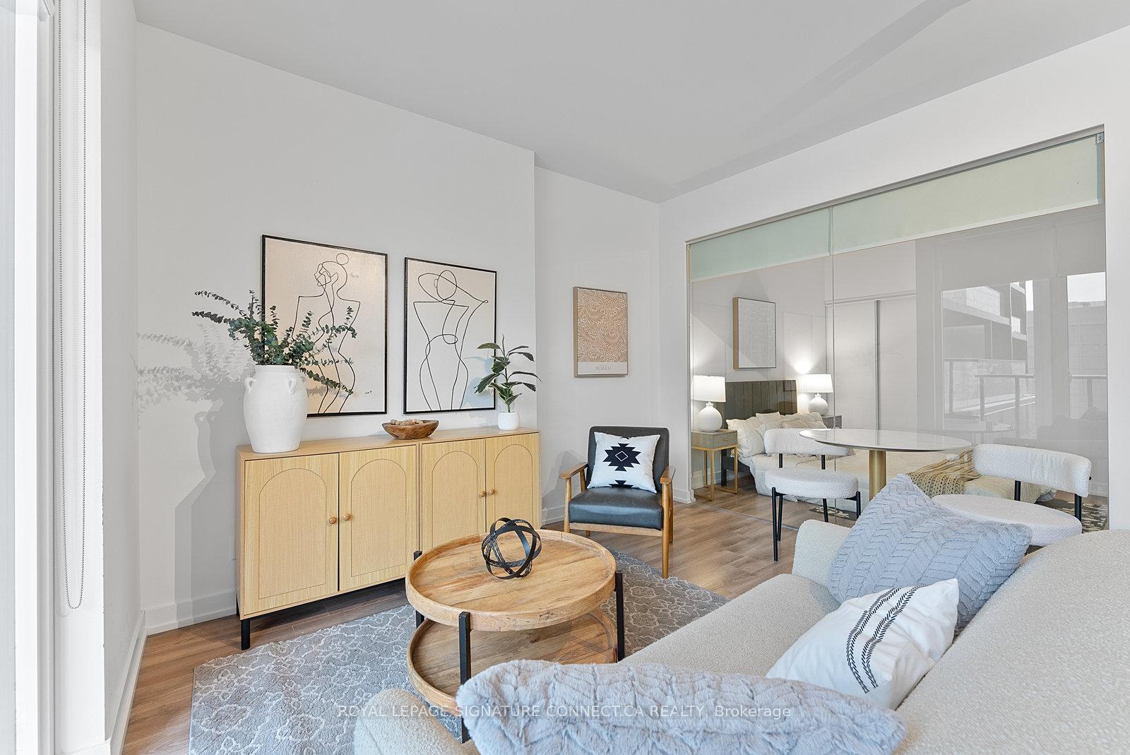 517 - 20 Edward Street, Toronto, ON M5G 1C9