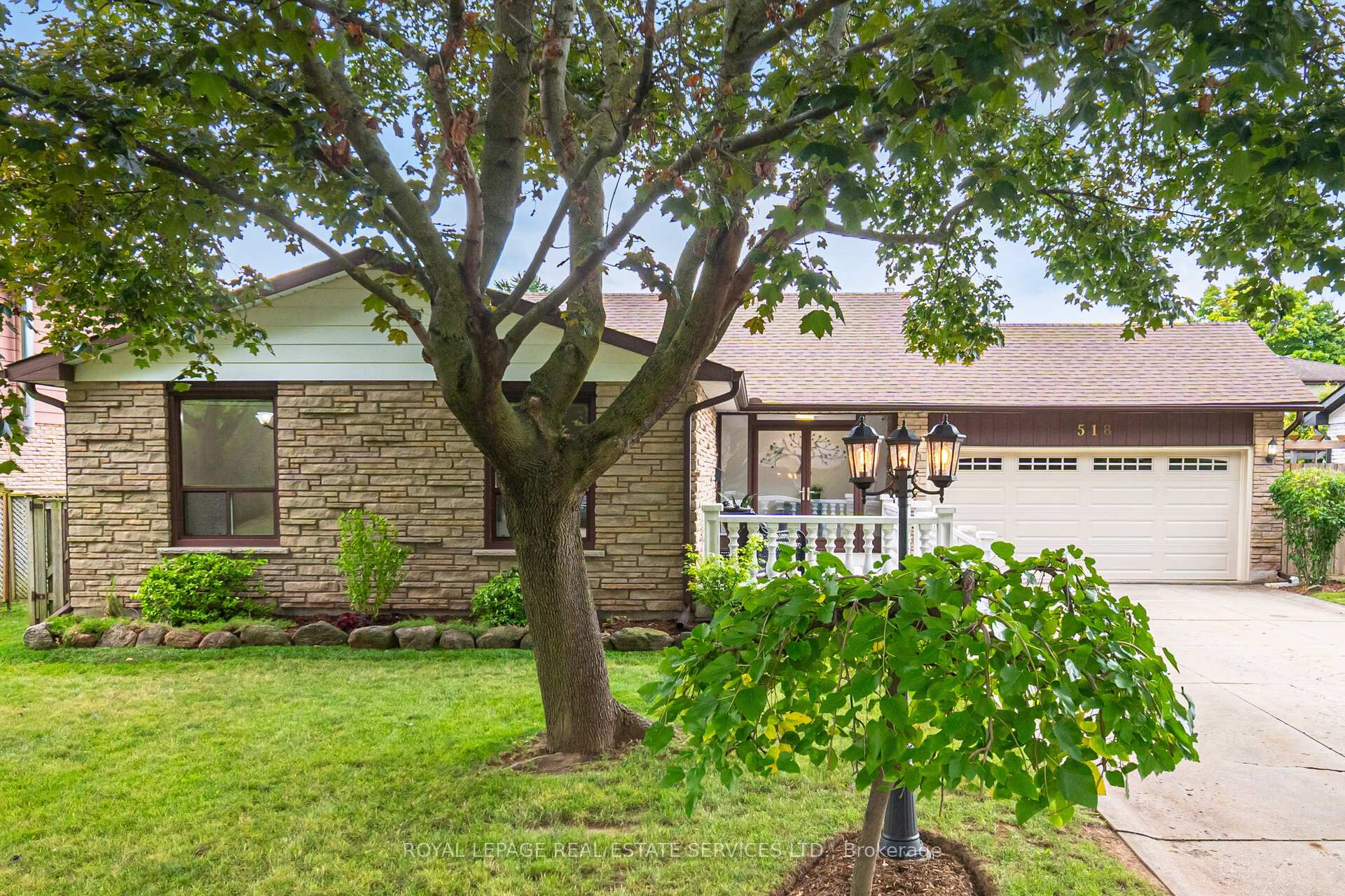 518 Vanguard Crescent, Oakville, ON L6L 5G7