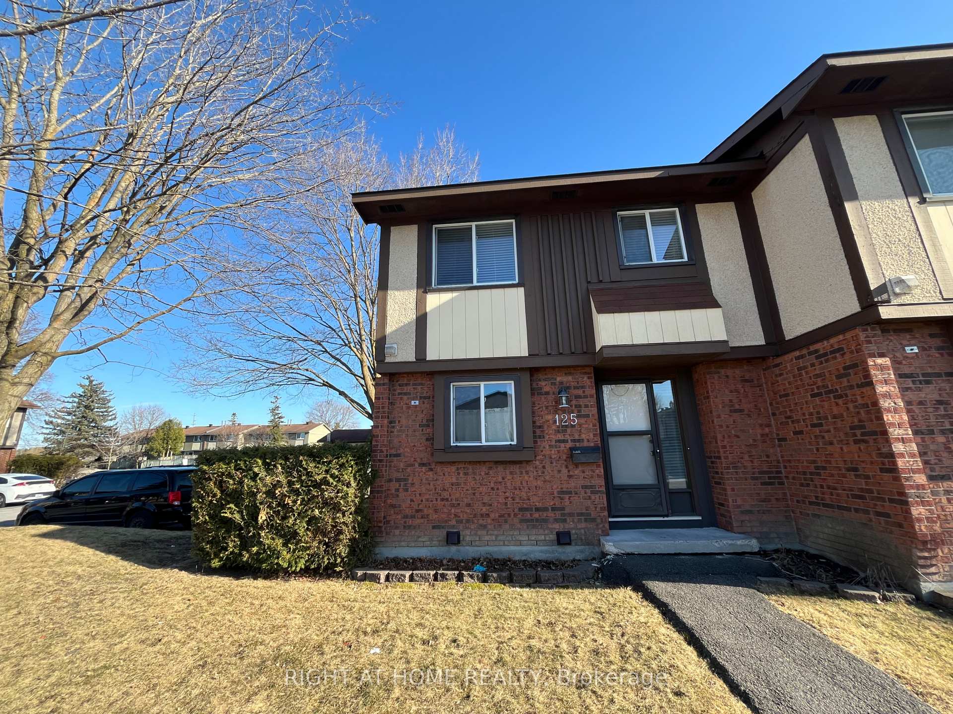 52 - 125 Pickford Drive, Kanata, ON K2L 2C3