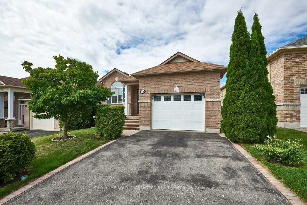 52 Fenning Drive, Clarington, ON L1E 3H2