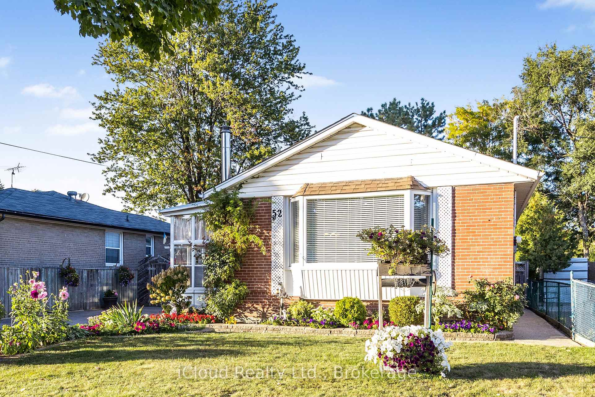 52 Kimbark Drive N, Brampton, ON L6X 2A4