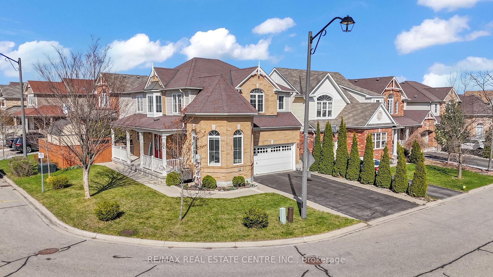 52 Silverthorne Drive, Cambridge, ON N3C 0B4