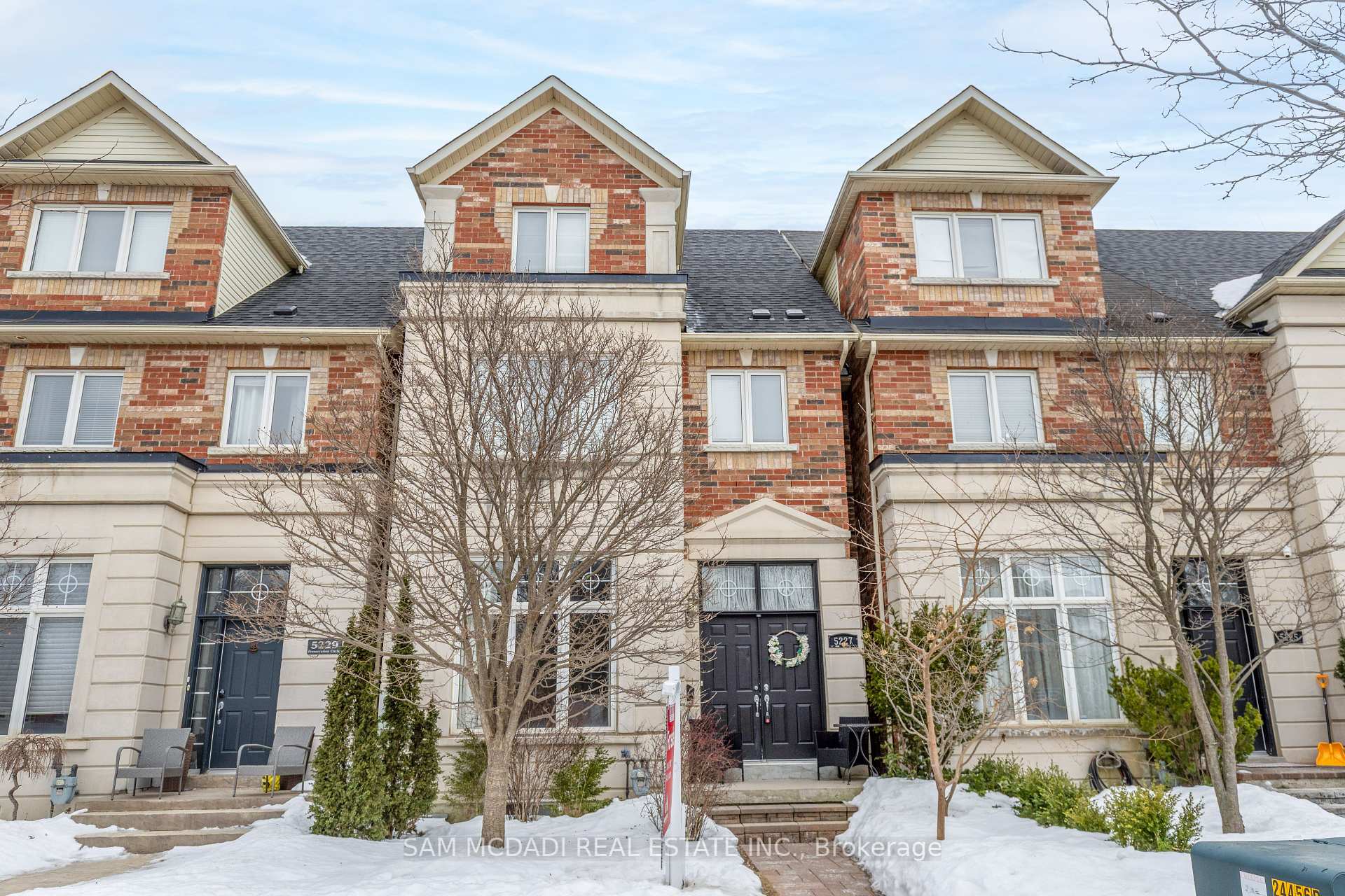 5227 Preservation Circle, Mississauga, ON L5M 7T2