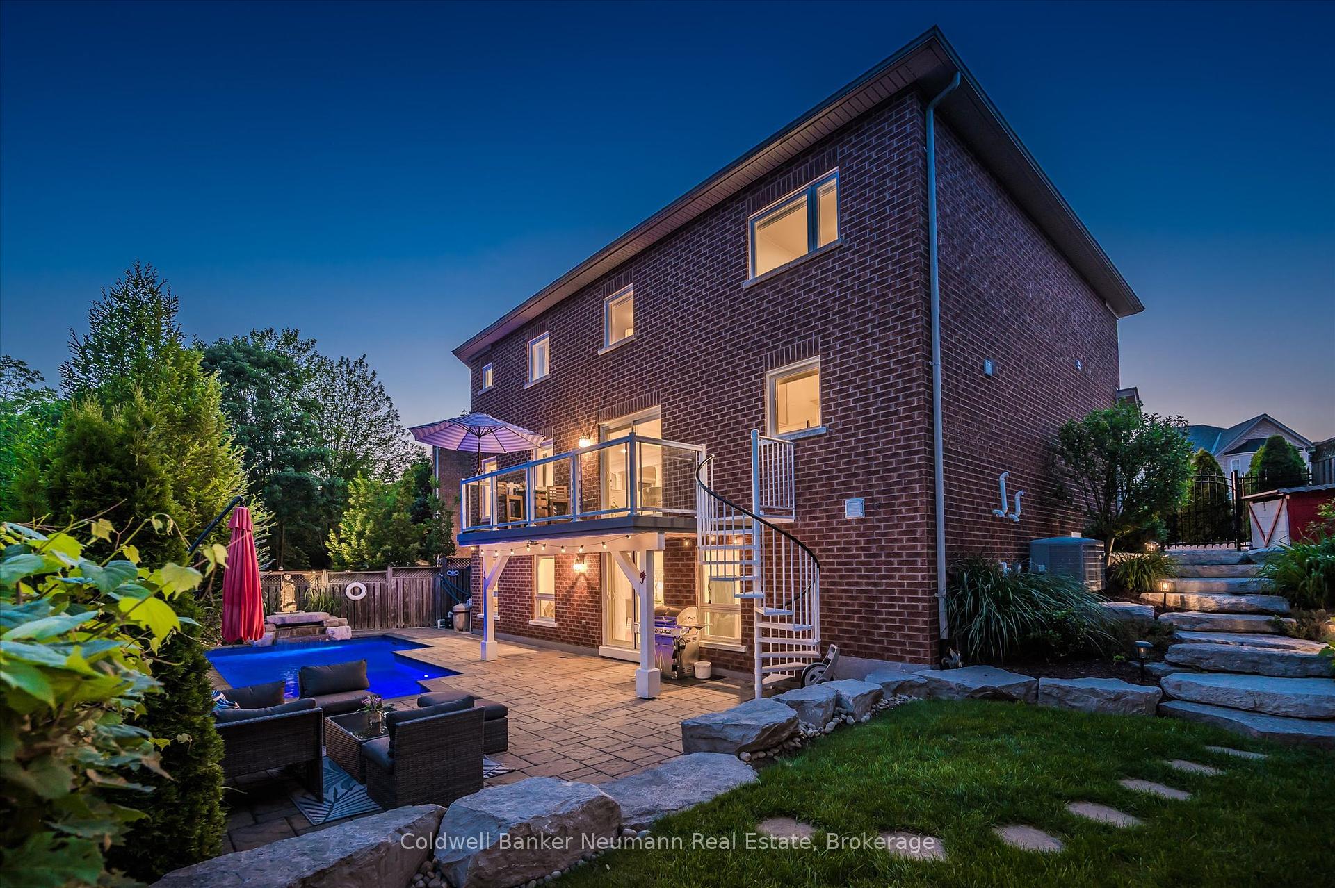5248 Nova Crescent, Burlington, ON L7L 7B8