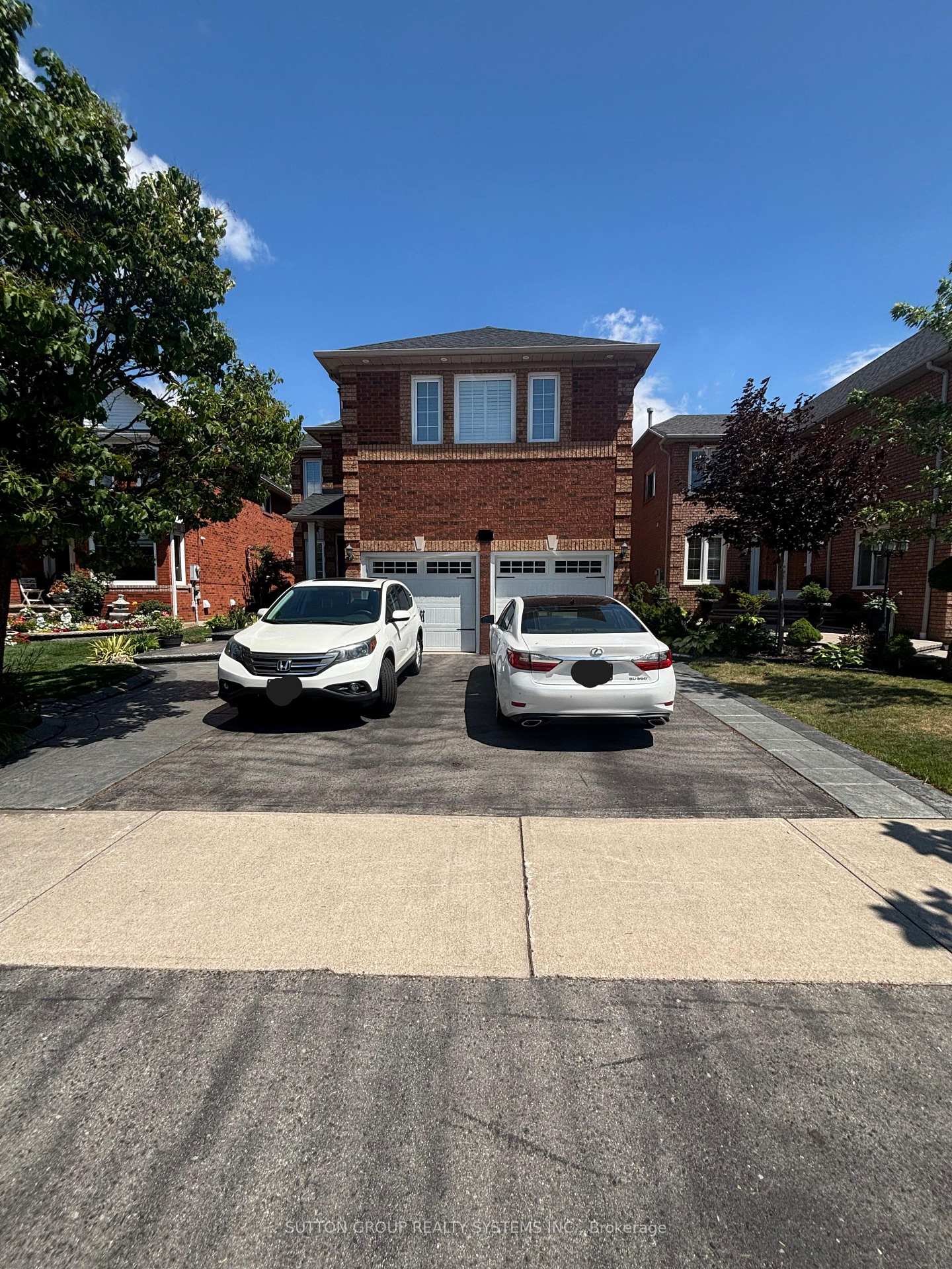5257 Fallingbrook Drive, Mississauga, ON L5V 1N7