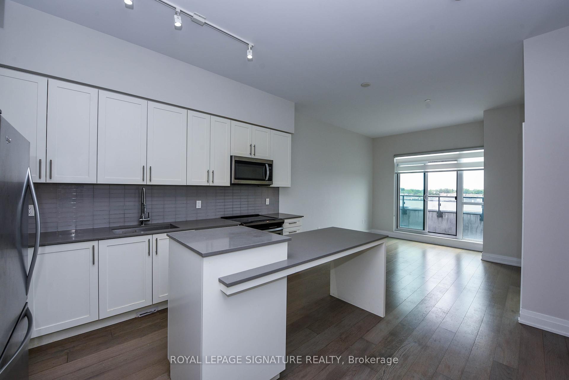 526 - 4085 Parkside Village Drive, Mississauga, ON L5B 0K9