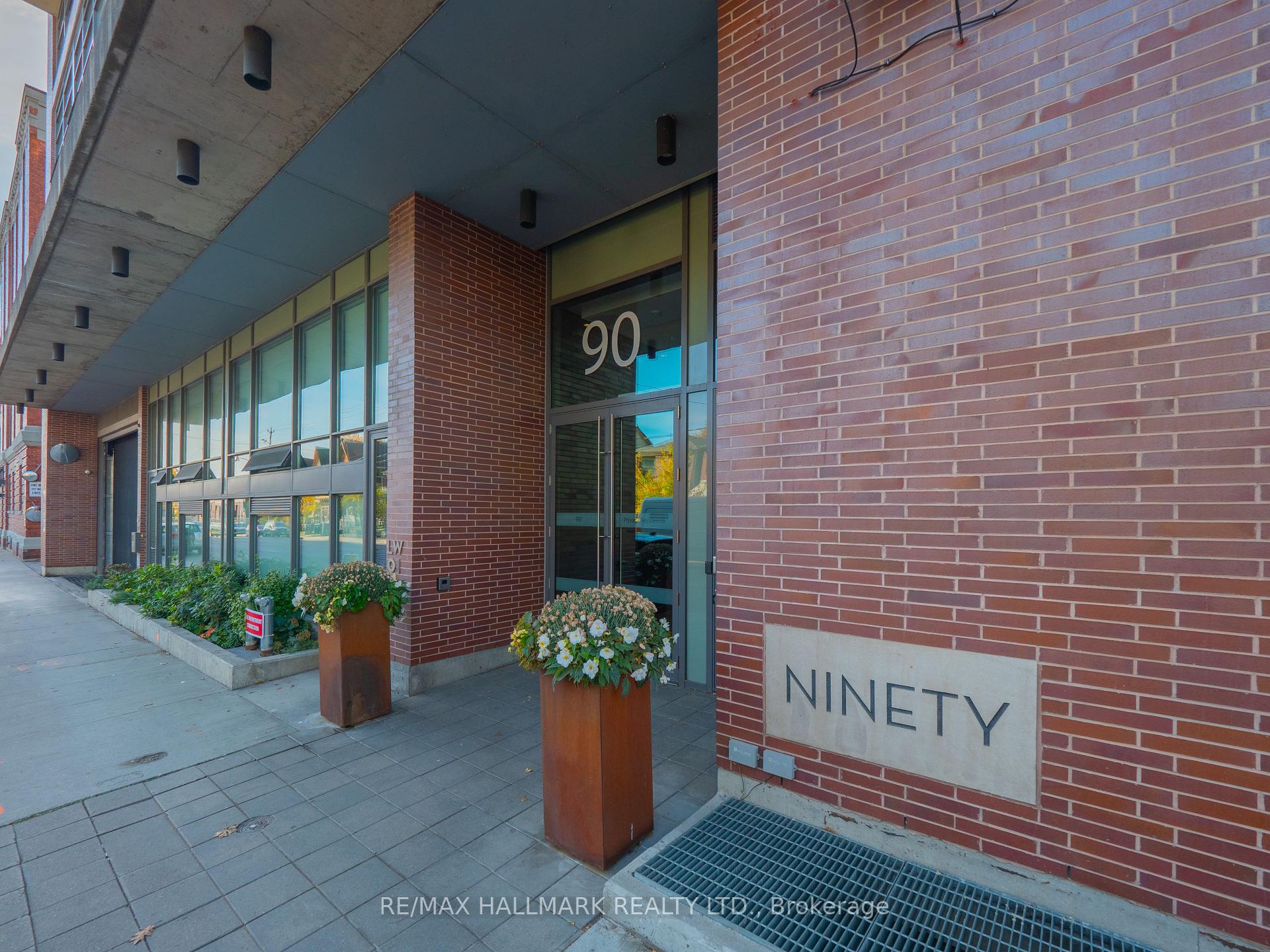 526 - 90 Broadview Avenue, Toronto, ON M4M 0A7