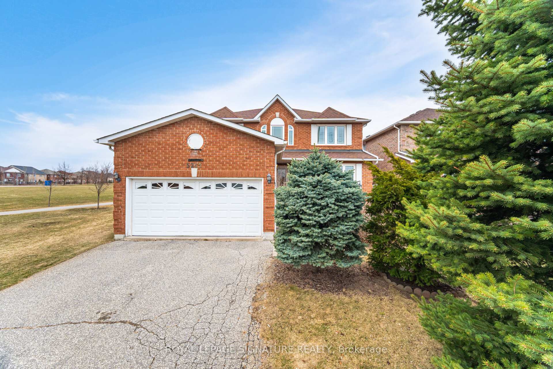 5265 Terry Fox Way, Mississauga, ON L5V 1Z4