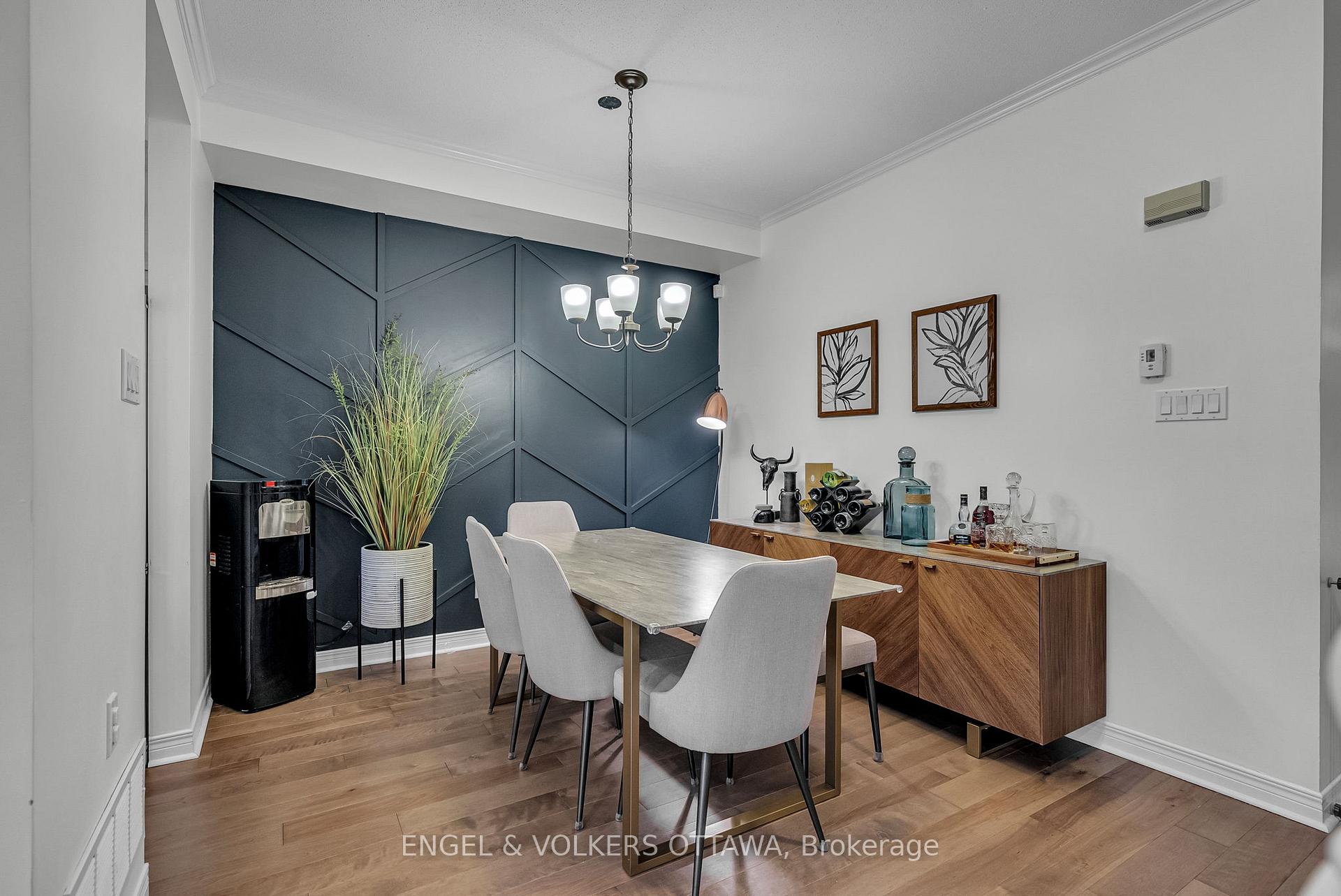 529 Devonwood Circle, Blossom Park - Airport and Area, ON K1T 4E4