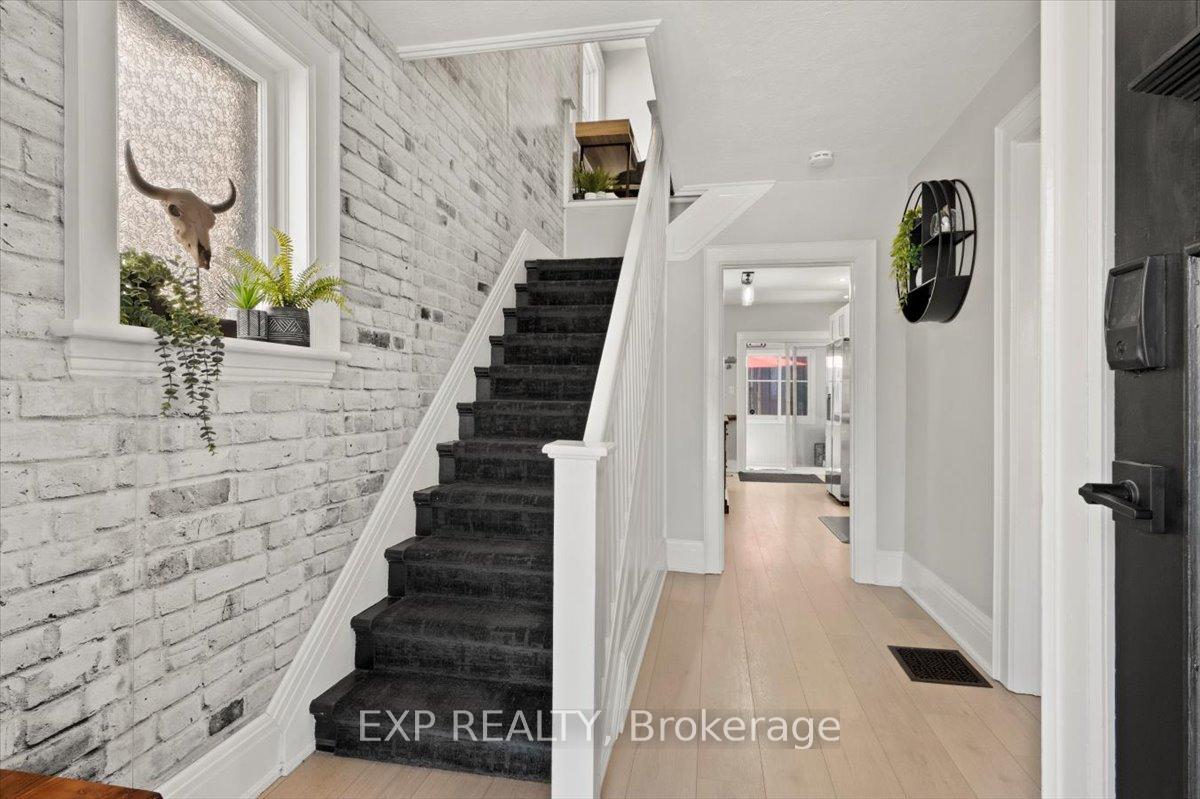 5297 Main Street, Clarington, ON L0B 1M0