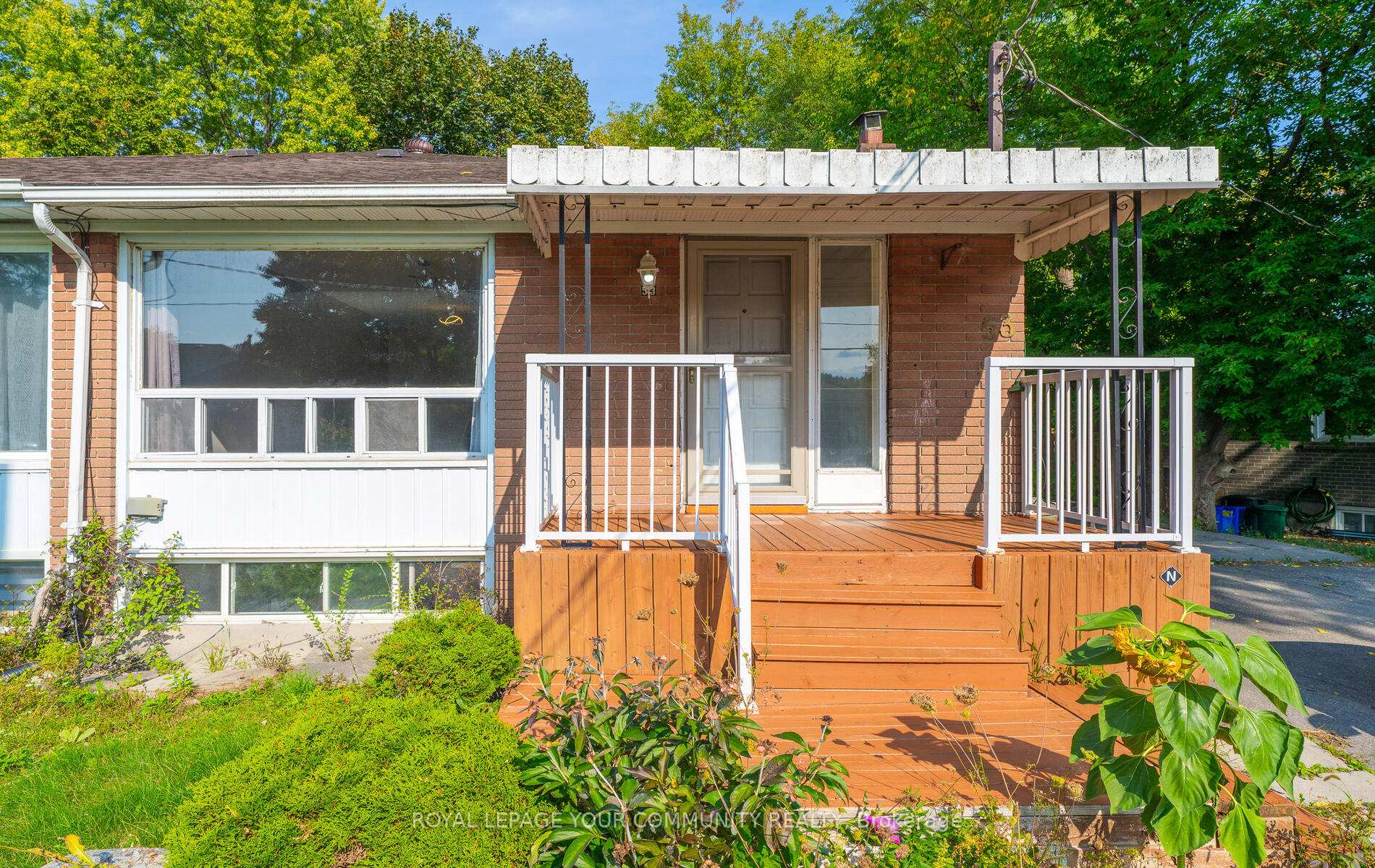 Upper - 53 Newbury Drive, Newmarket, ON L3Y 4P9