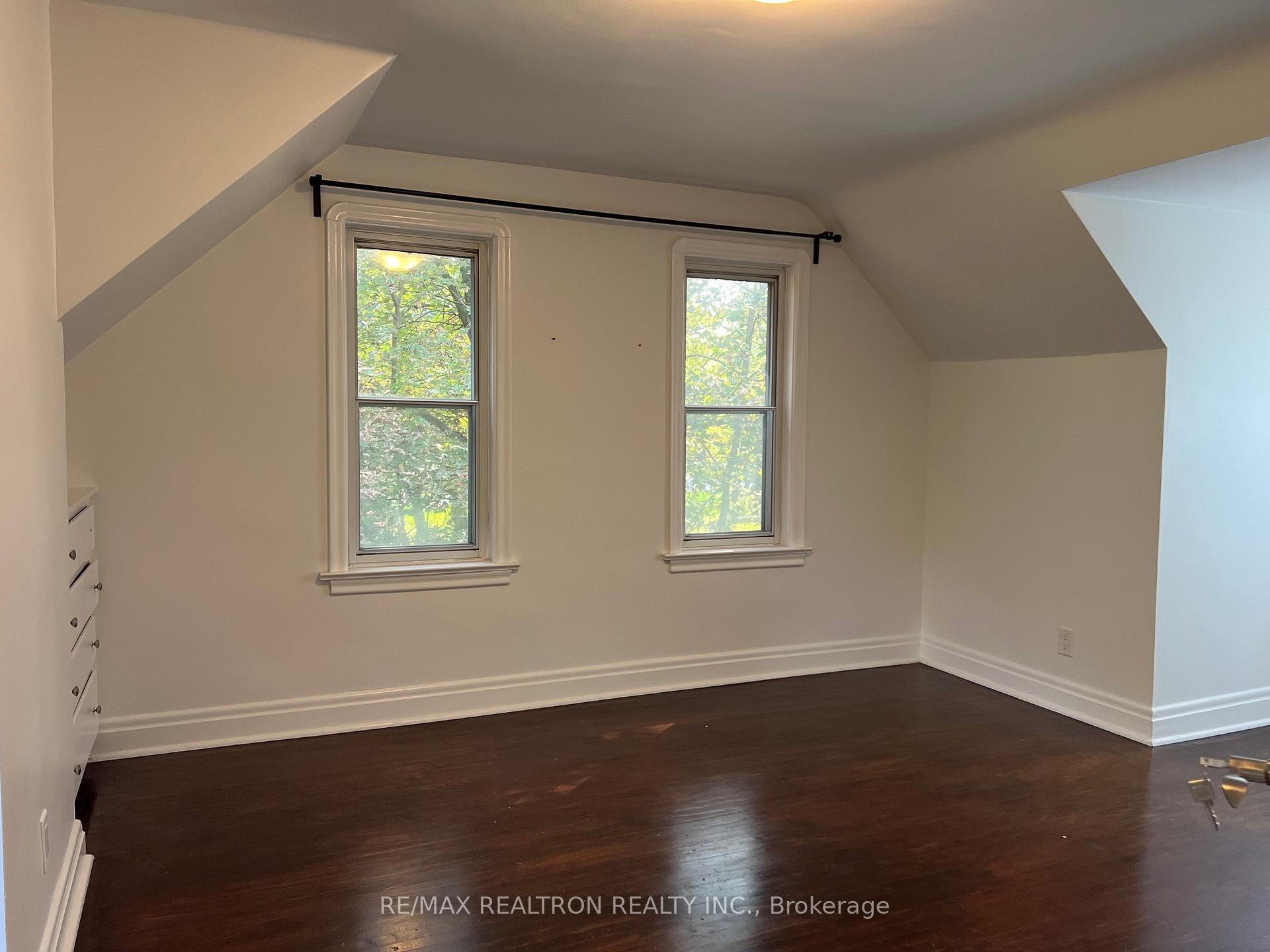 53 Pine Ridge Drive, Toronto, ON M1M 2X6