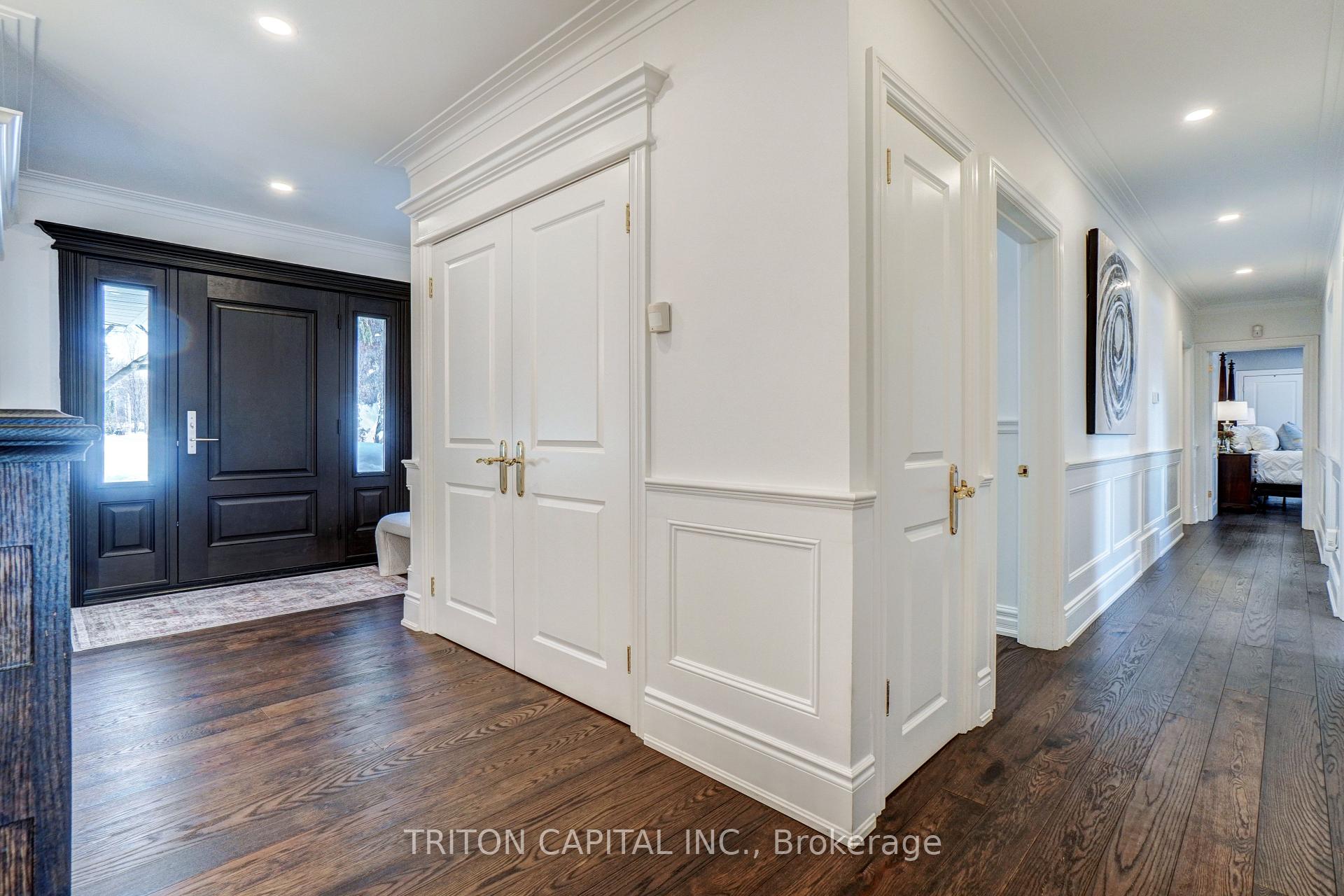 53 Princess Anne Crescent, Toronto, ON M9A 2P3