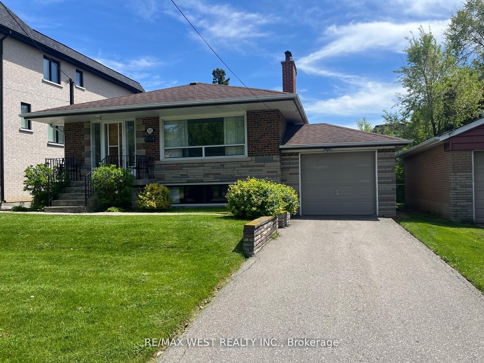 53 Wedgewood Drive, Toronto, ON M2M 2H4