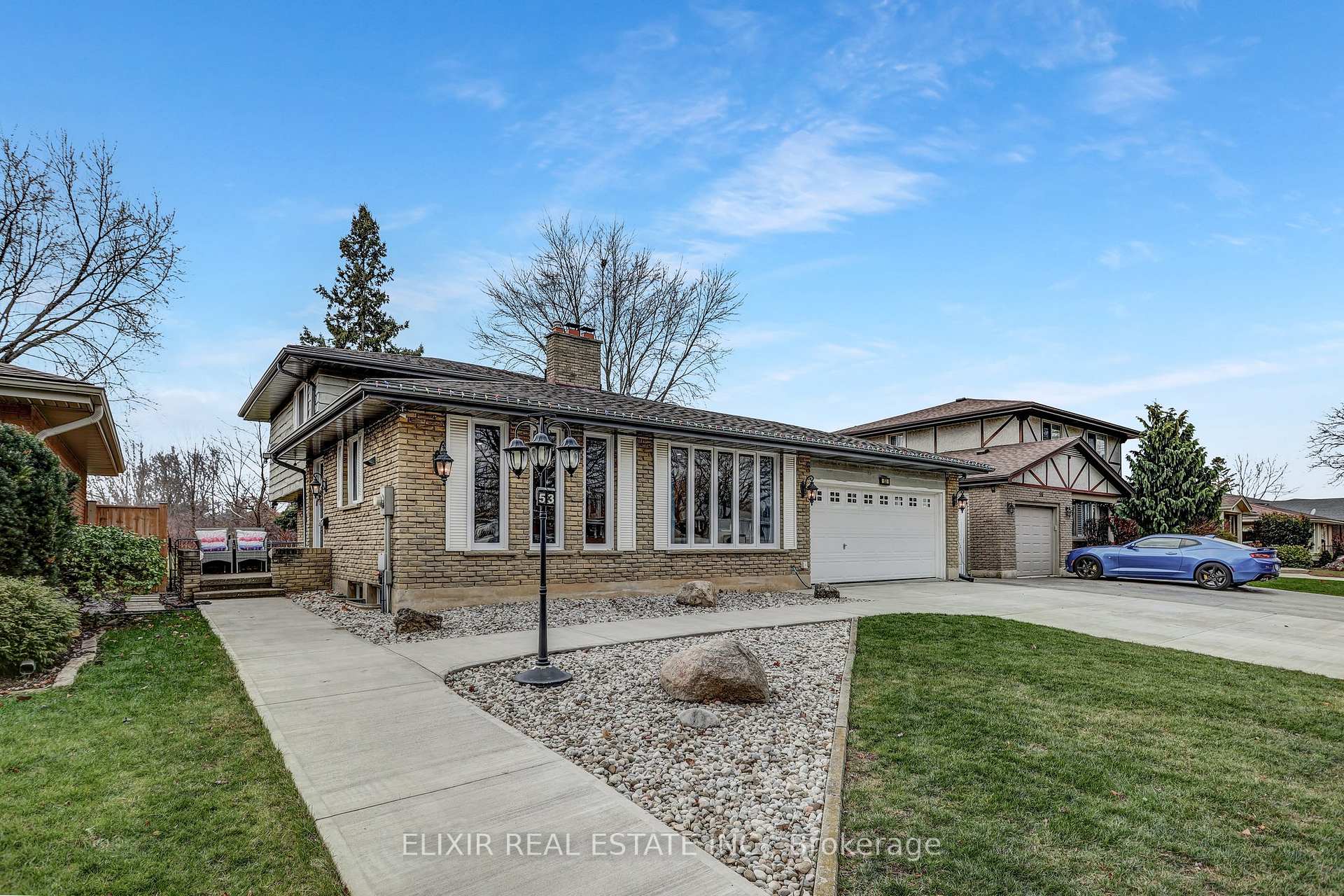 53 Winding Way, Brantford, ON N3R 3S4