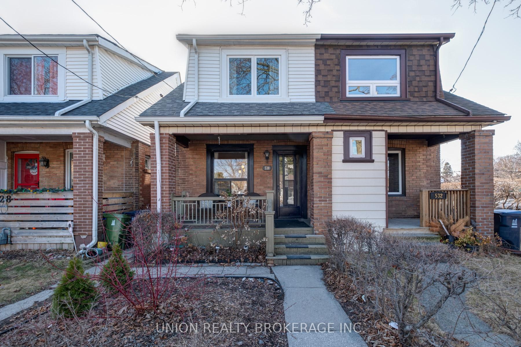 530 Victoria Park Avenue, Toronto, ON M4E 3T4
